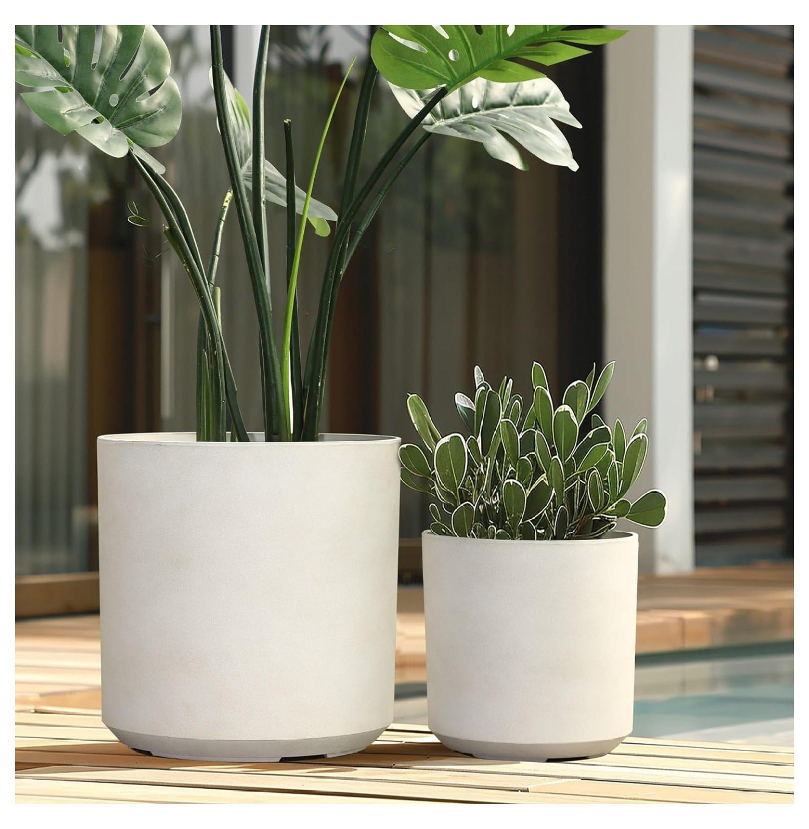 LuxenHome 2-Piece Round Plastic Planters Set,Planters for Indoor and ...