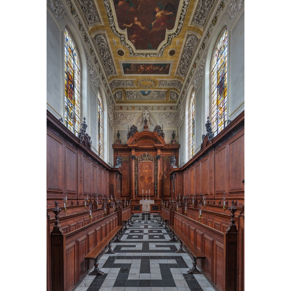 Luxurious Photography Background Red Carpet Stairs Chandelier Opera ...