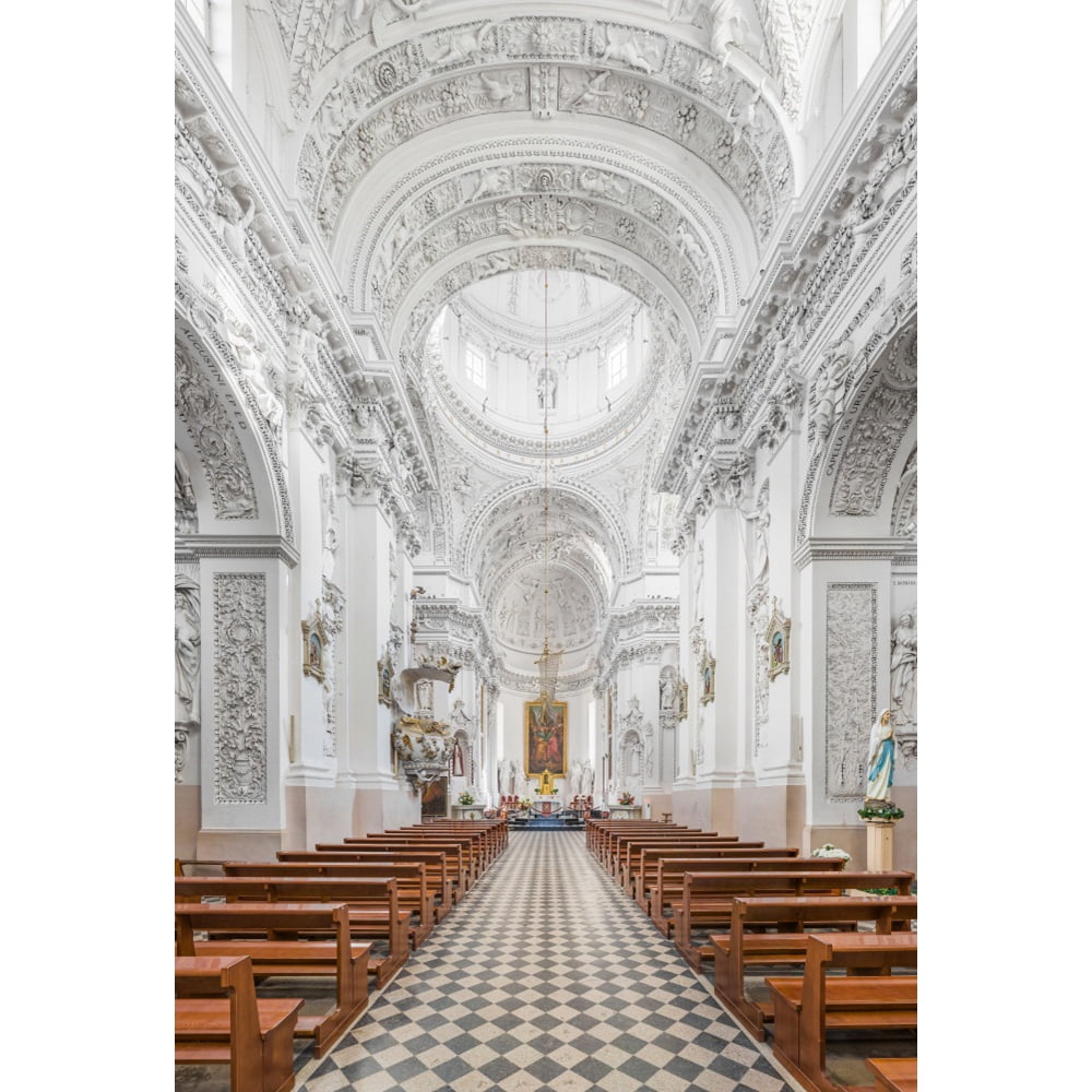 Luxurious Photography Background Red Carpet Stairs Chandelier Opera ...