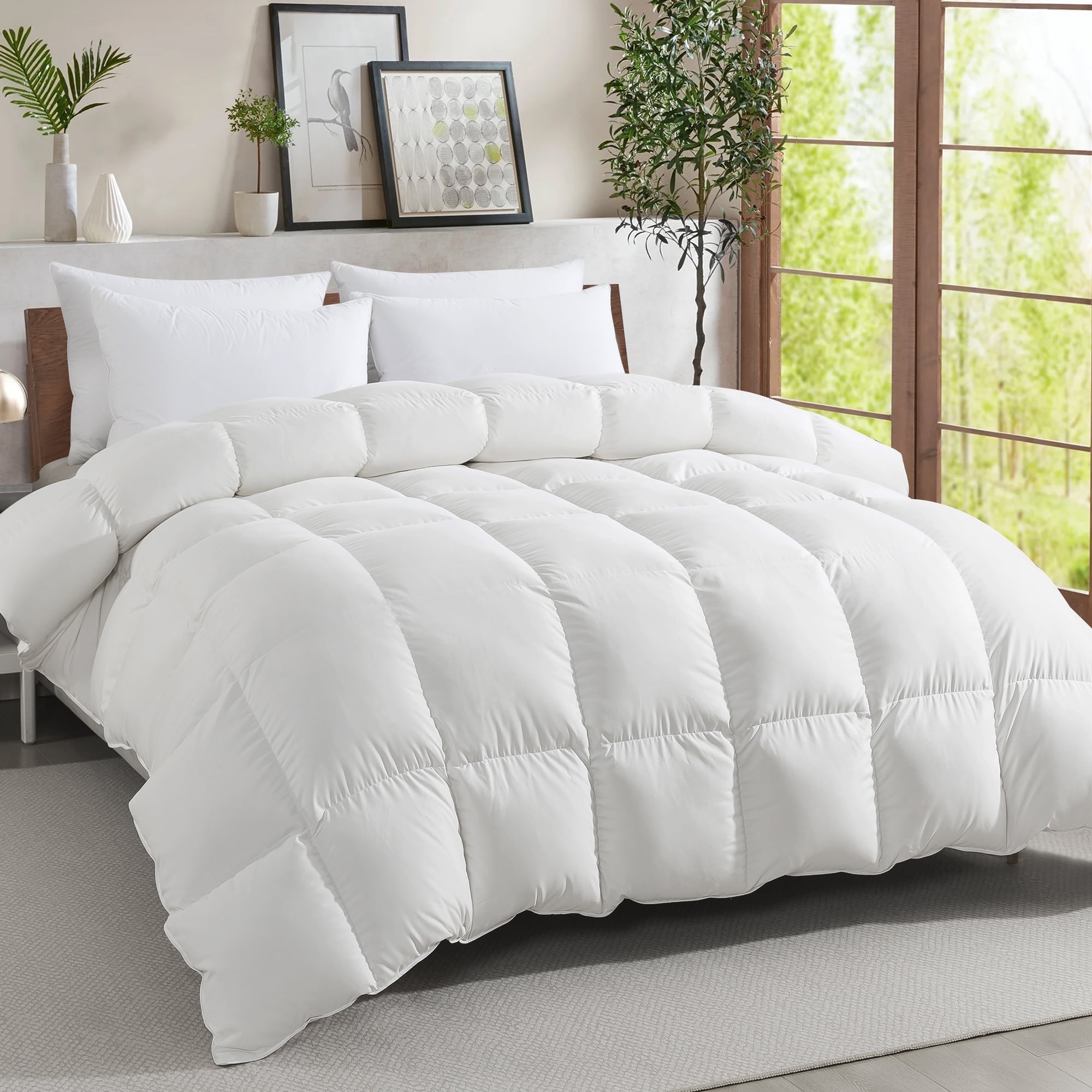 Luxury All-Season Down Comforter - Hypoallergenic, Temperature ...