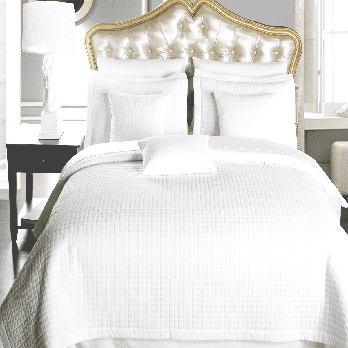 Luxury Checkered Quilted Wrinkle-Free 4-6 Piece Soft Durabl Coverlets ...