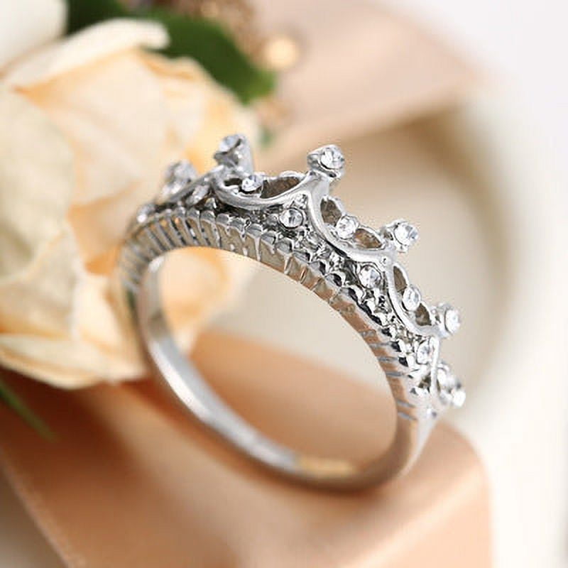 Luxury Diamond Crown Ring: Exquisitely Crafted Ring Featuring Sparkling ...