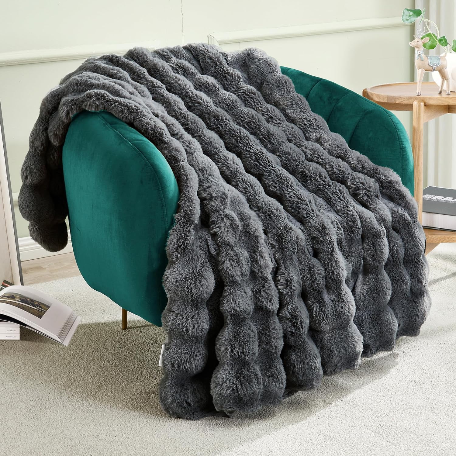 Luxury Faux Fur Blanket Set of 3 - Ultra Soft, Plush & Fluffy Rabbit ...