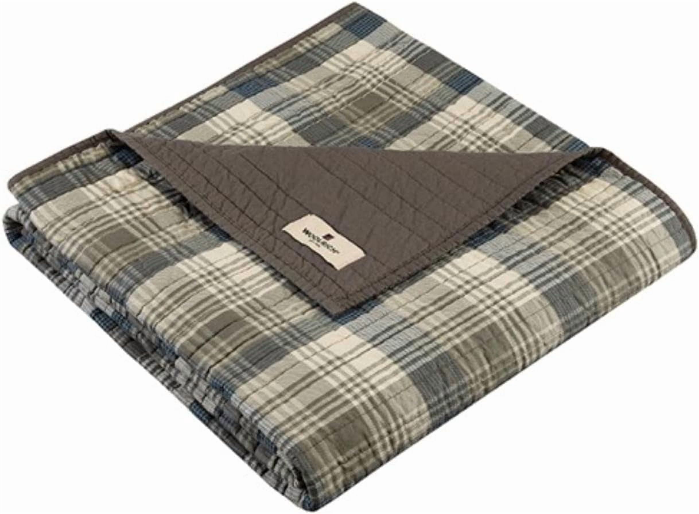 Luxury Quilted Throw - Cabin Lifestyle, Patchwork with Moose Design ...