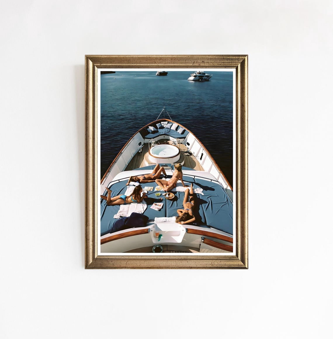 Luxury Yacht Mediterranean Cruise Summer Sailing Monochromatic Travel ...