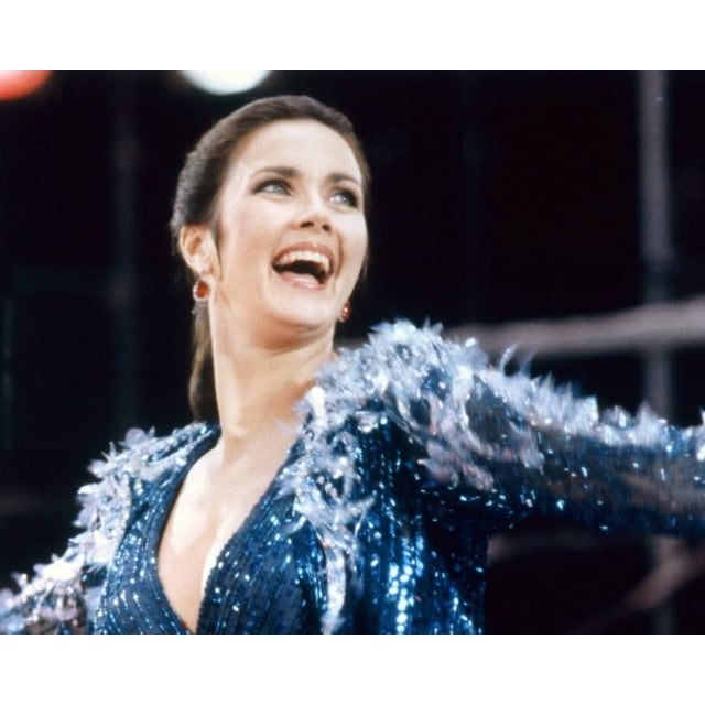 Lynda Carter 24X36 Classic Hollywood Poster Singing In Concert ...