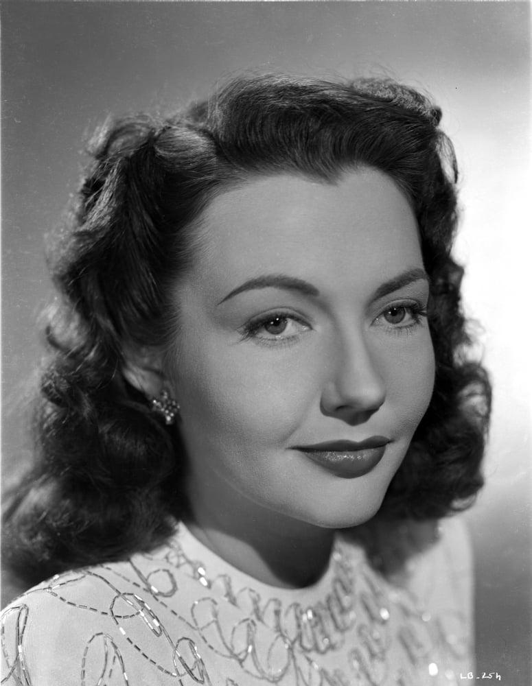 Lynn Bari in White Dress Portrait Photo Print (24 x 30) - Walmart.com