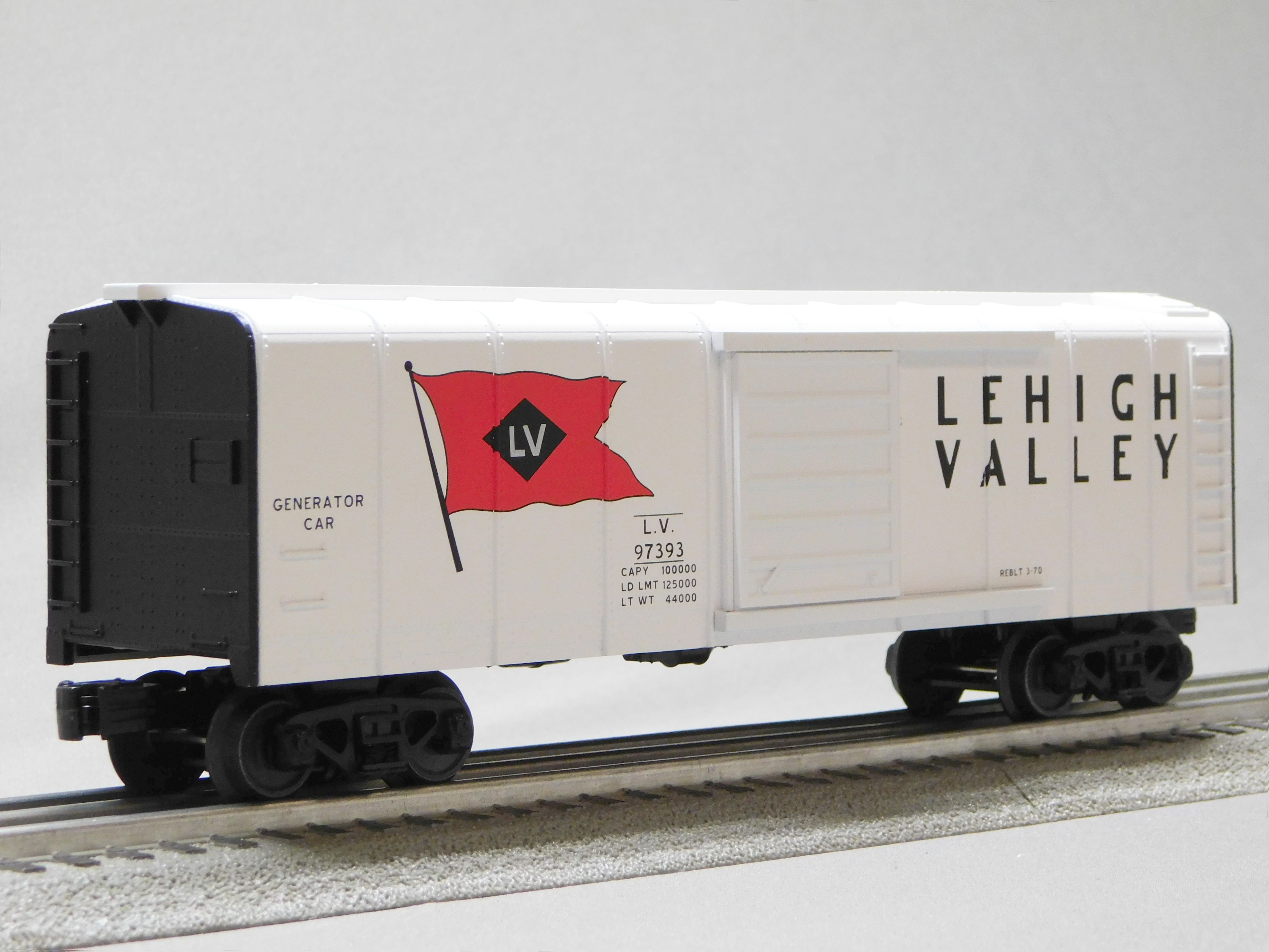 M.T.H. Electric Trains MTH RAILKING Lehigh Valley Rounded ROOF BOXCAR ...