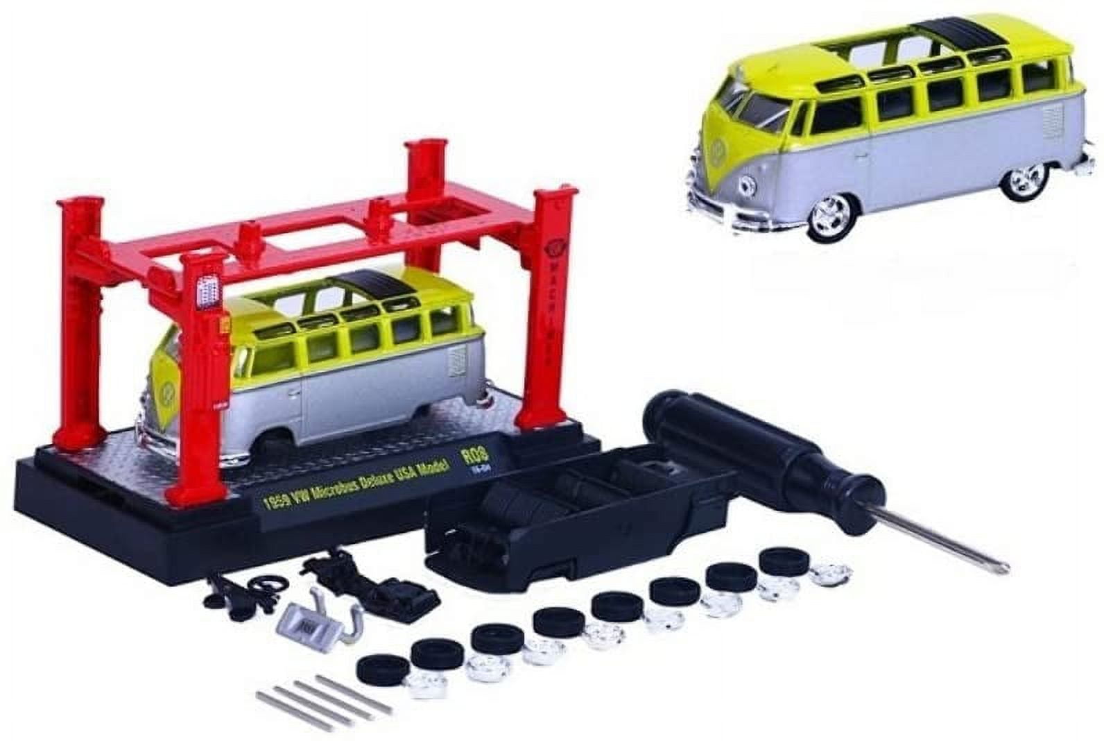 M2 MACHINES 1:64 MODEL-KIT & AUTO-LIFT 59 VW MICROBUS DELUXE USA MODEL ...