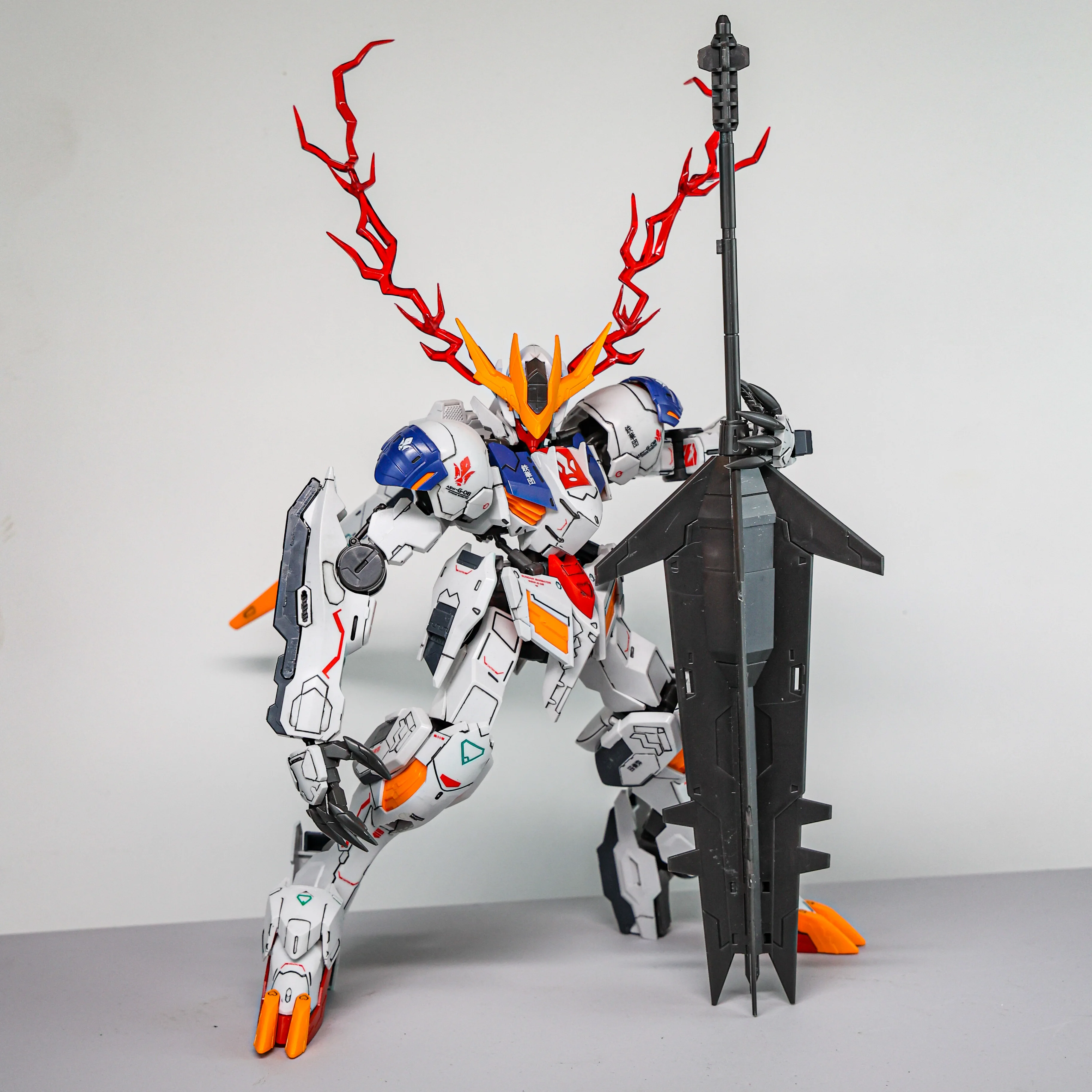 MAX MODEL 1/100 Barbatos Lupus Rex Black Red Color Assembly Model Kit ...