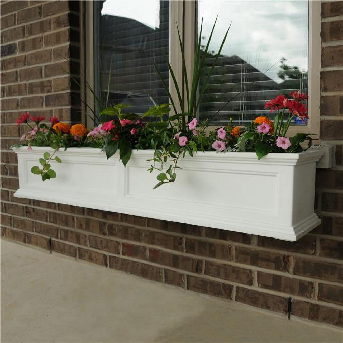 MAYNE 5824W 5-Foot Fairfield Window Planter Box with Brackets - White ...