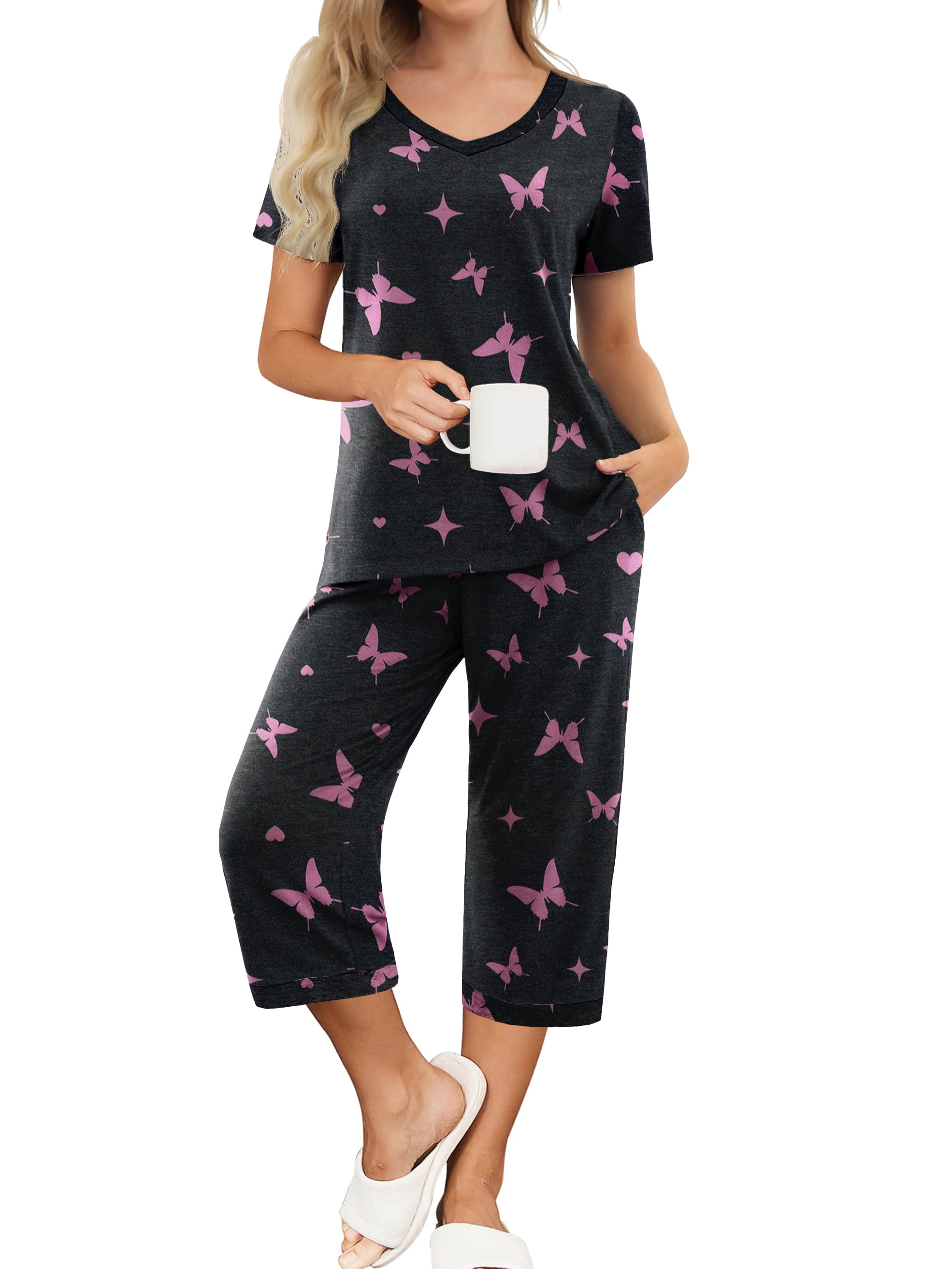 MINTREUS Womens Pajamas Short Sleeve Sleepwear Tops and Capri Pants Pjs ...