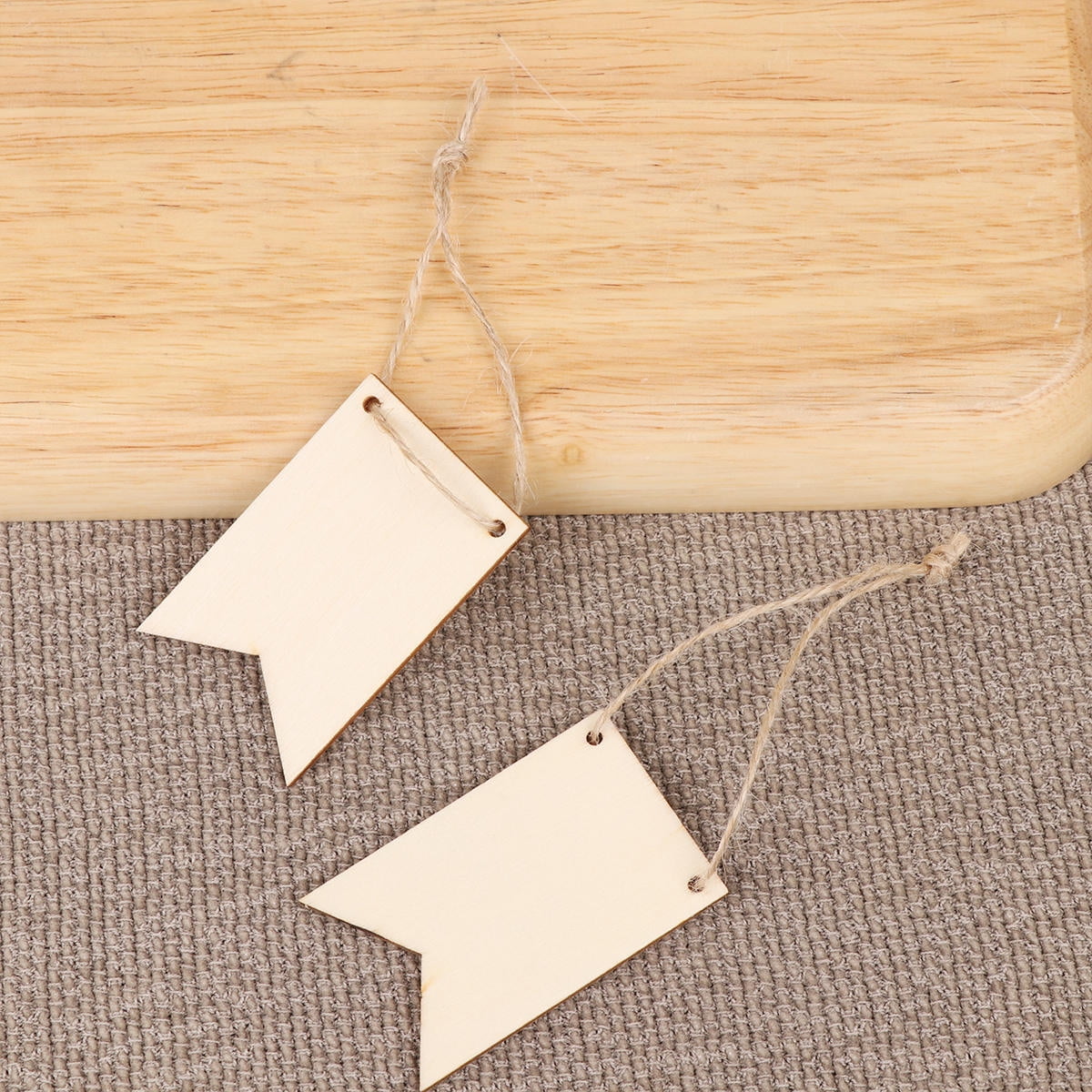 MLINS 50Pcs Creative Wooden Pendant Flag Shape Tags Square DIY Hanging ...
