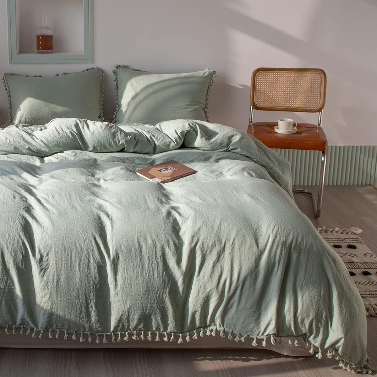 MOOWOO Bohemian Chic Bedding Queen, Sage Green 3PC Tufted Tassel Duvet ...