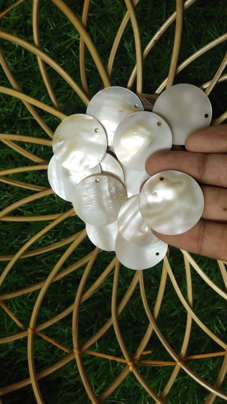 MOTHER OF PEARL SHELL CIRCLE SHAPE 1 INCH ONE HOLE 10 pieces - Walmart.com