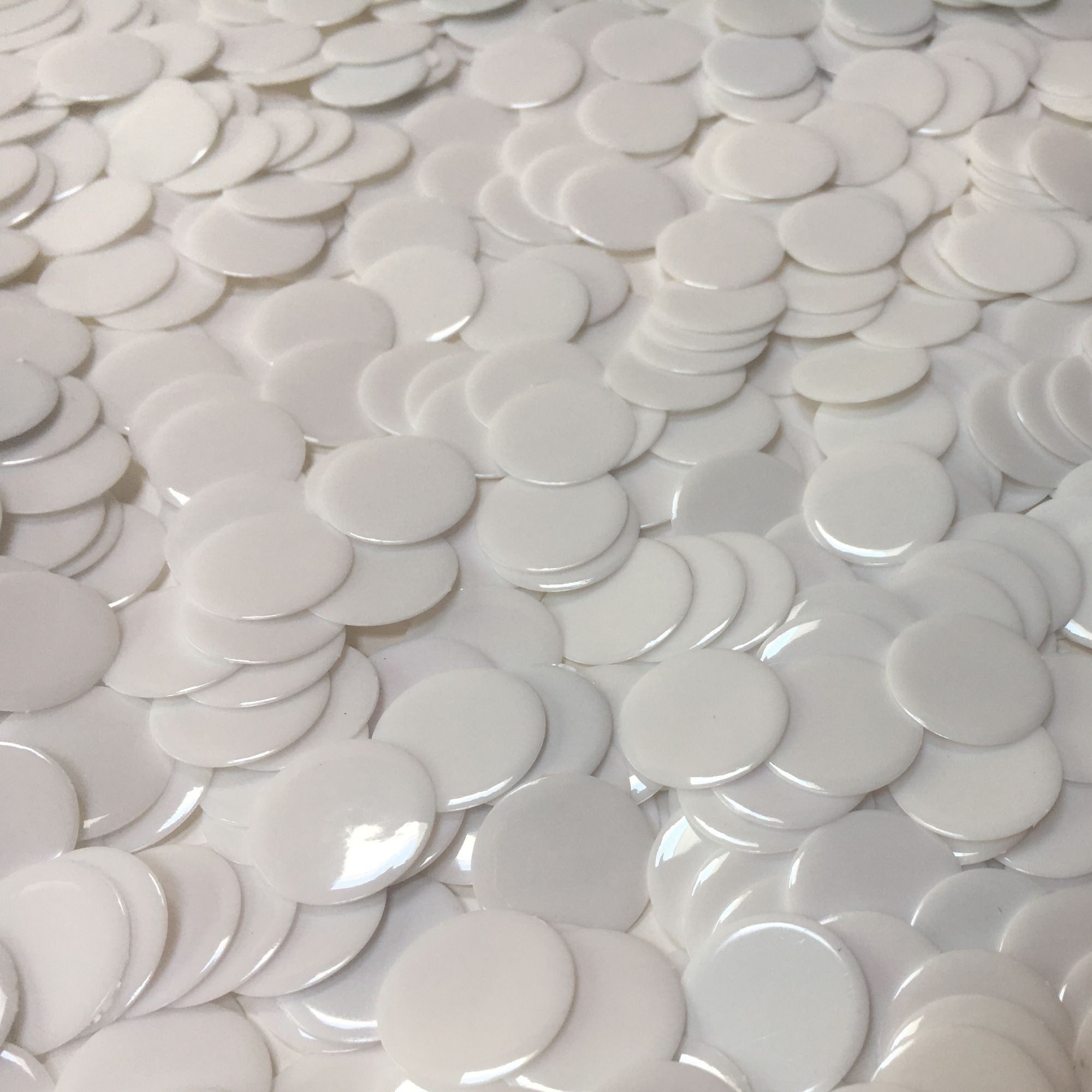 Mr. Chips, Bingo Chips, 3/4 inch Size, 150 Count in Solid White ...