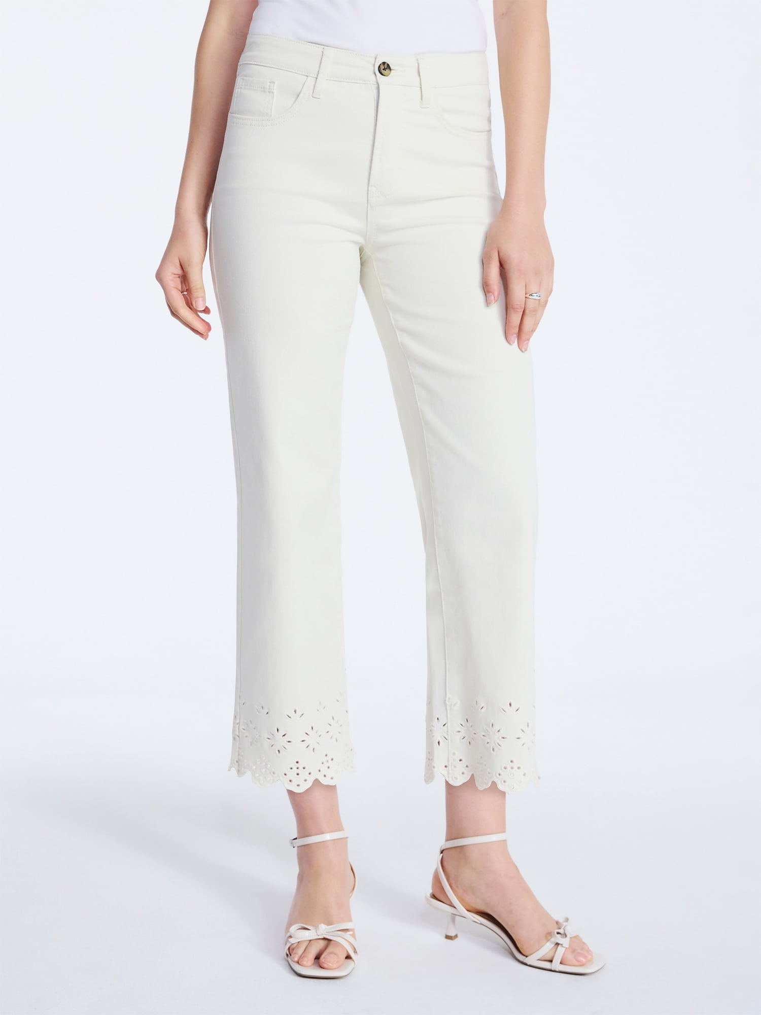 Free Assembly Women's and Women's Plus Embroidered Eyelet Cropped Jeans ...