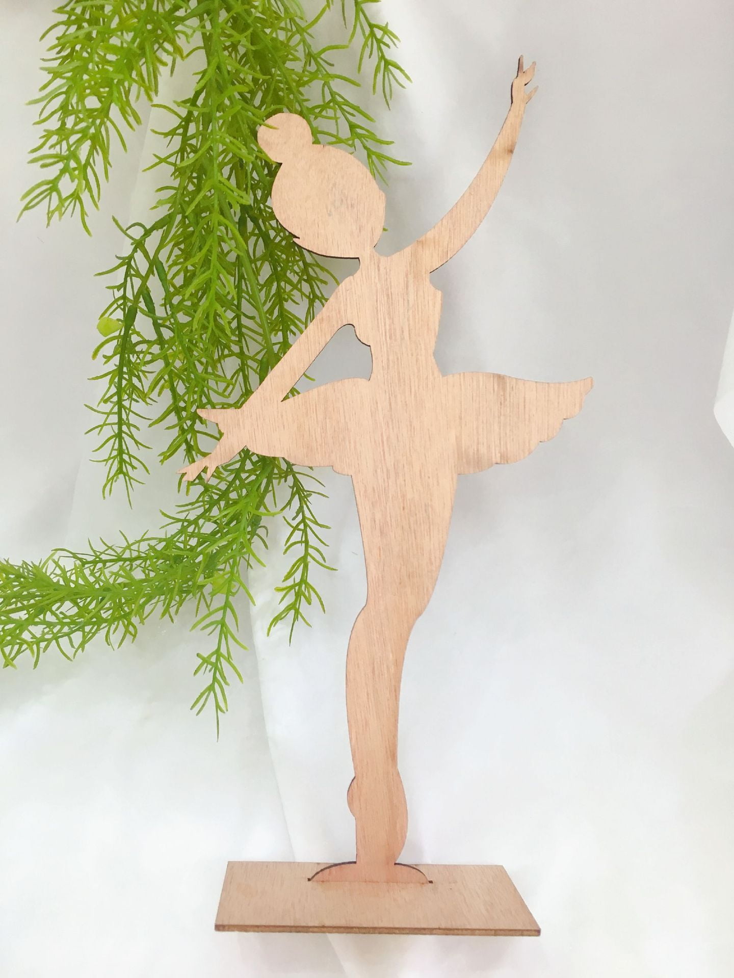 MRLESS 5pcs DIY Wooden Dancing girl Shapes Large Ballet Dancer Girl for ...