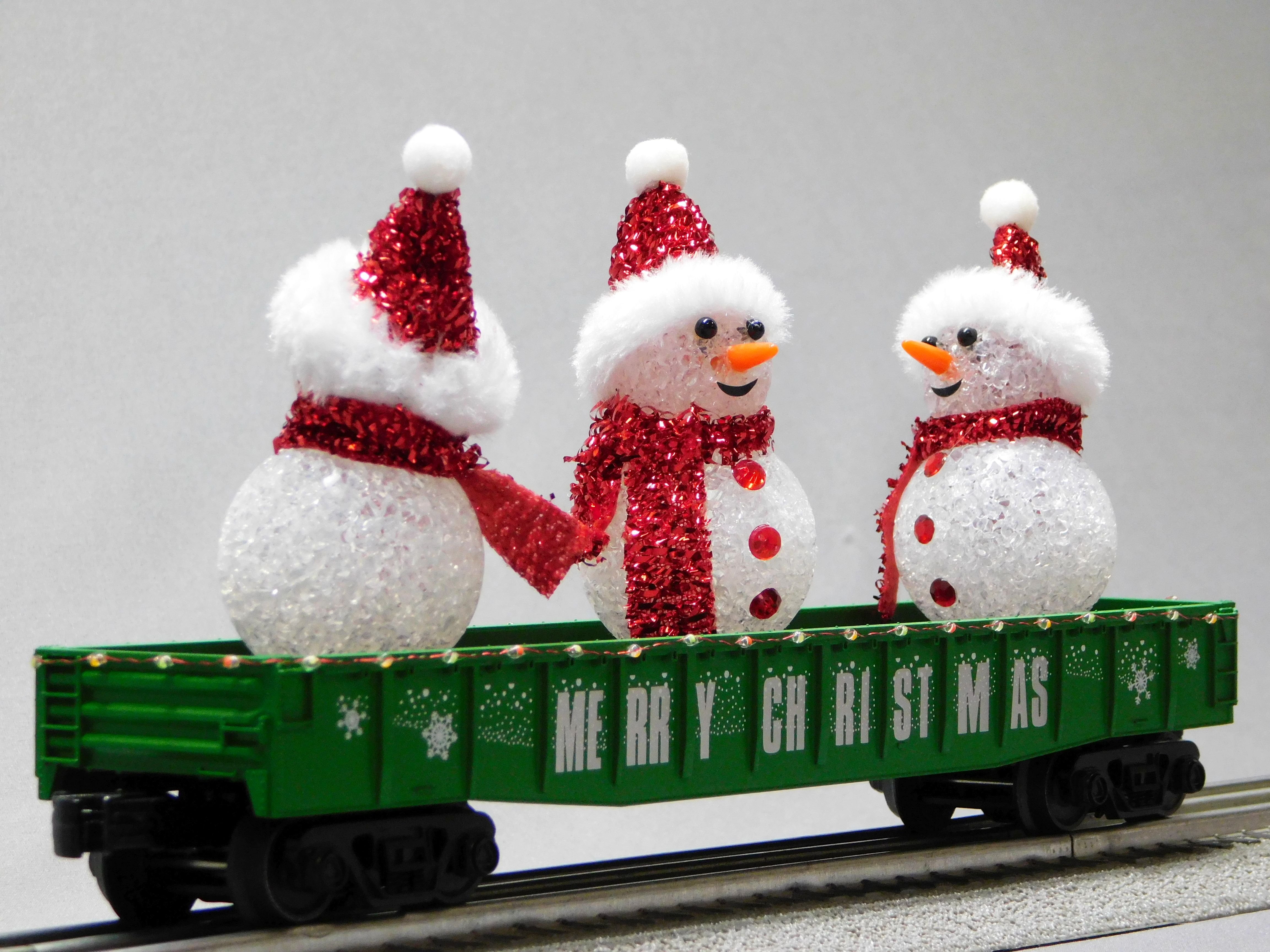 MTH RAILKING CHRISTMAS GONDOLA WITH LEDs & LIGHTED SNOWMEN O GAUGE 30 ...