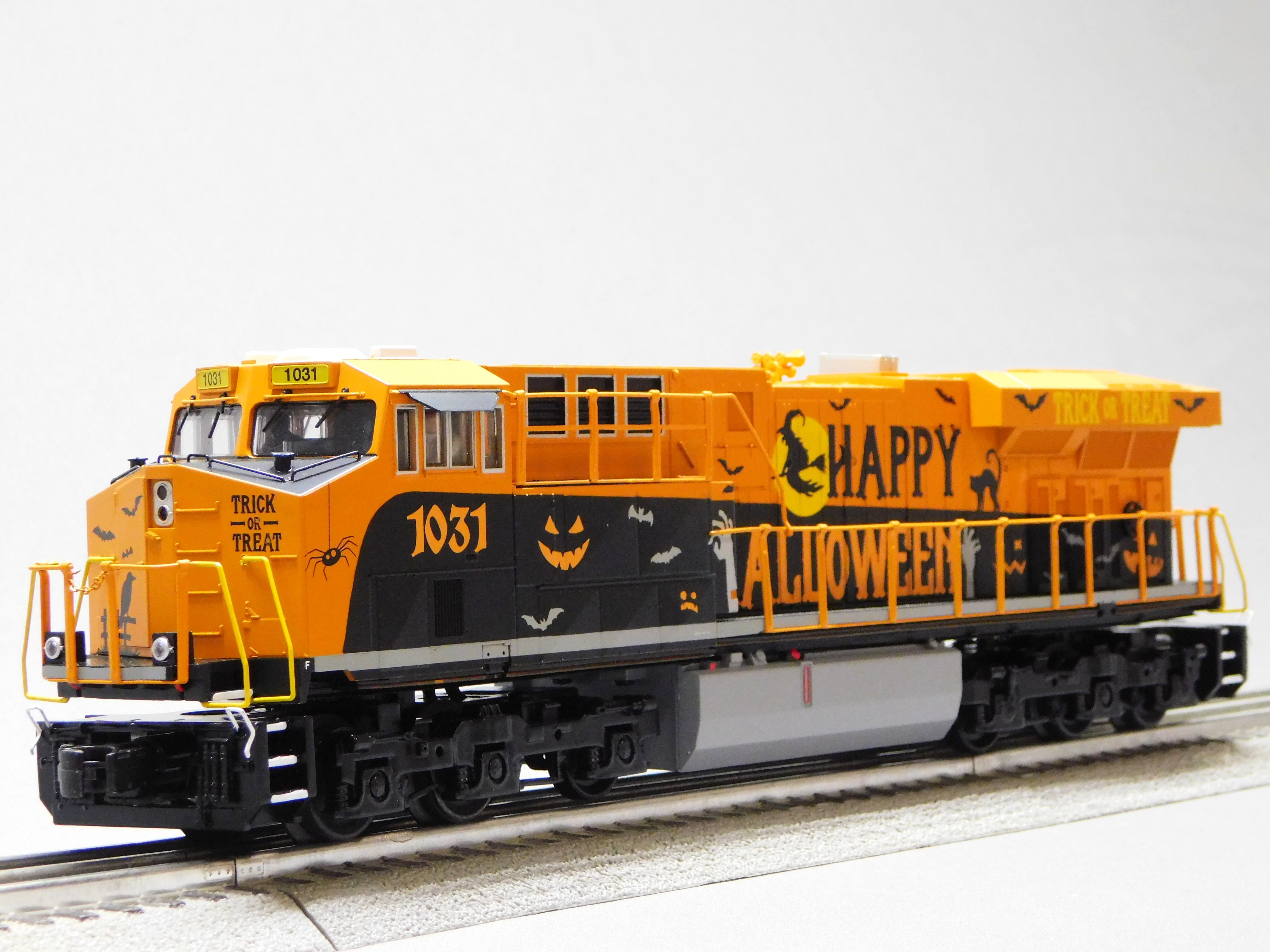 MTH RAILKING HALLOWEEN ES44AC DIESEL LOCOMOTIVE ENGINE O GAUGE 30-21237-1 - Walmart.com