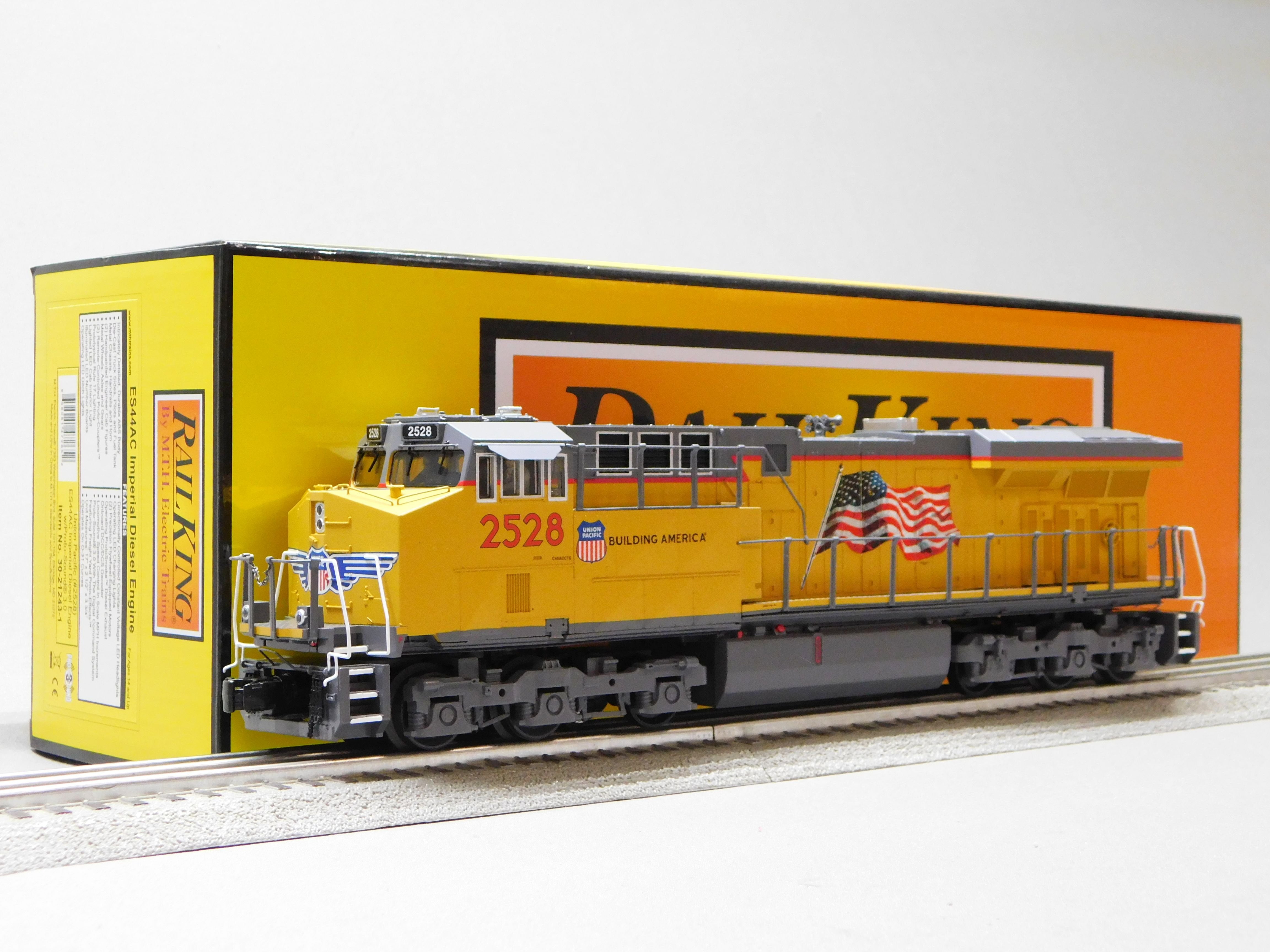 MTH RAILKING UNION PACIFIC UP ES44AC DIESEL ENGINE #2528 O GAUGE 30-21243-1 - Walmart.com