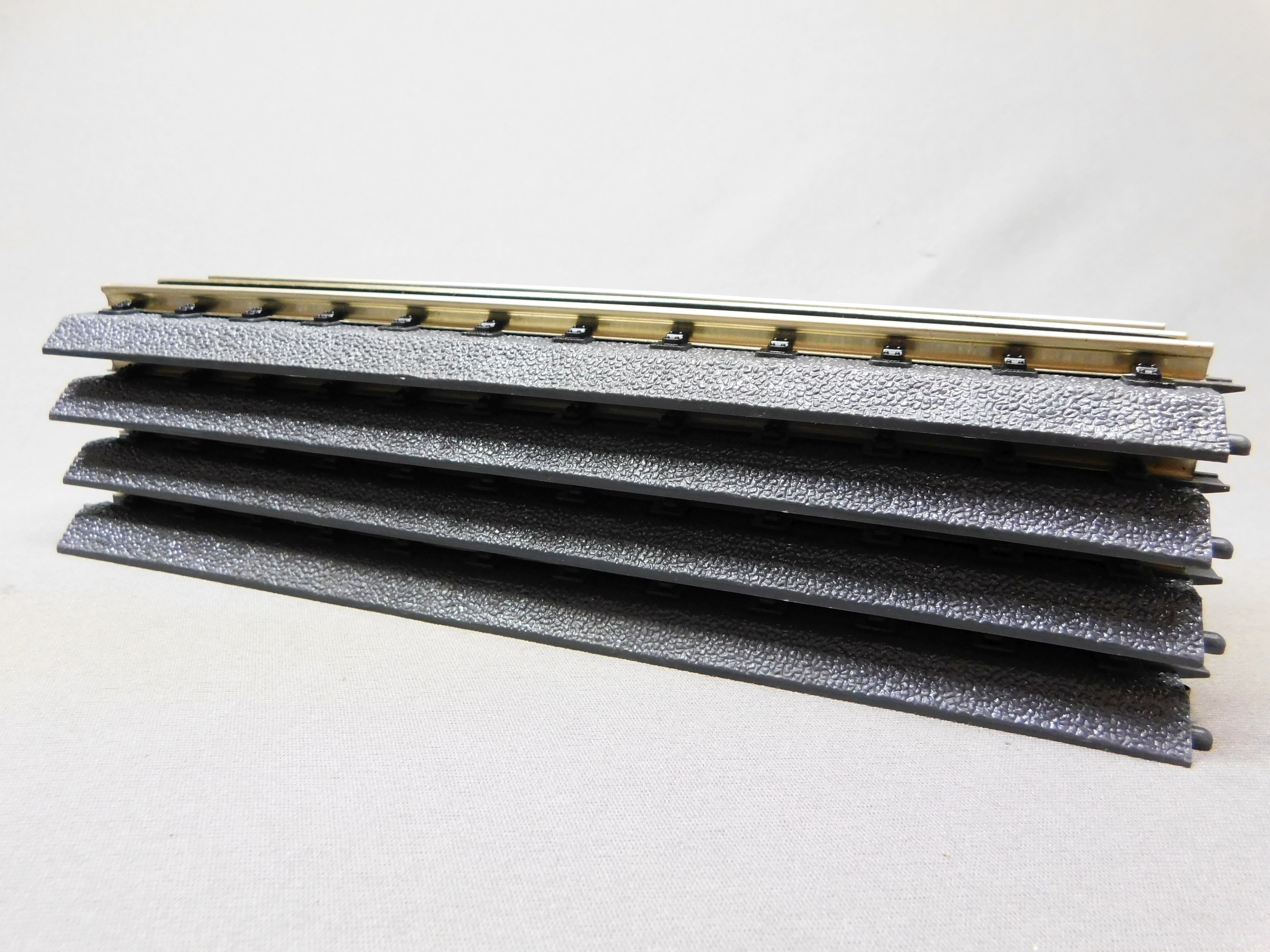 MTH REALTRAX 10" STRAIGHT TRAIN TRACK SECTION 3 Rail O Gauge 4x 40-1001 ...