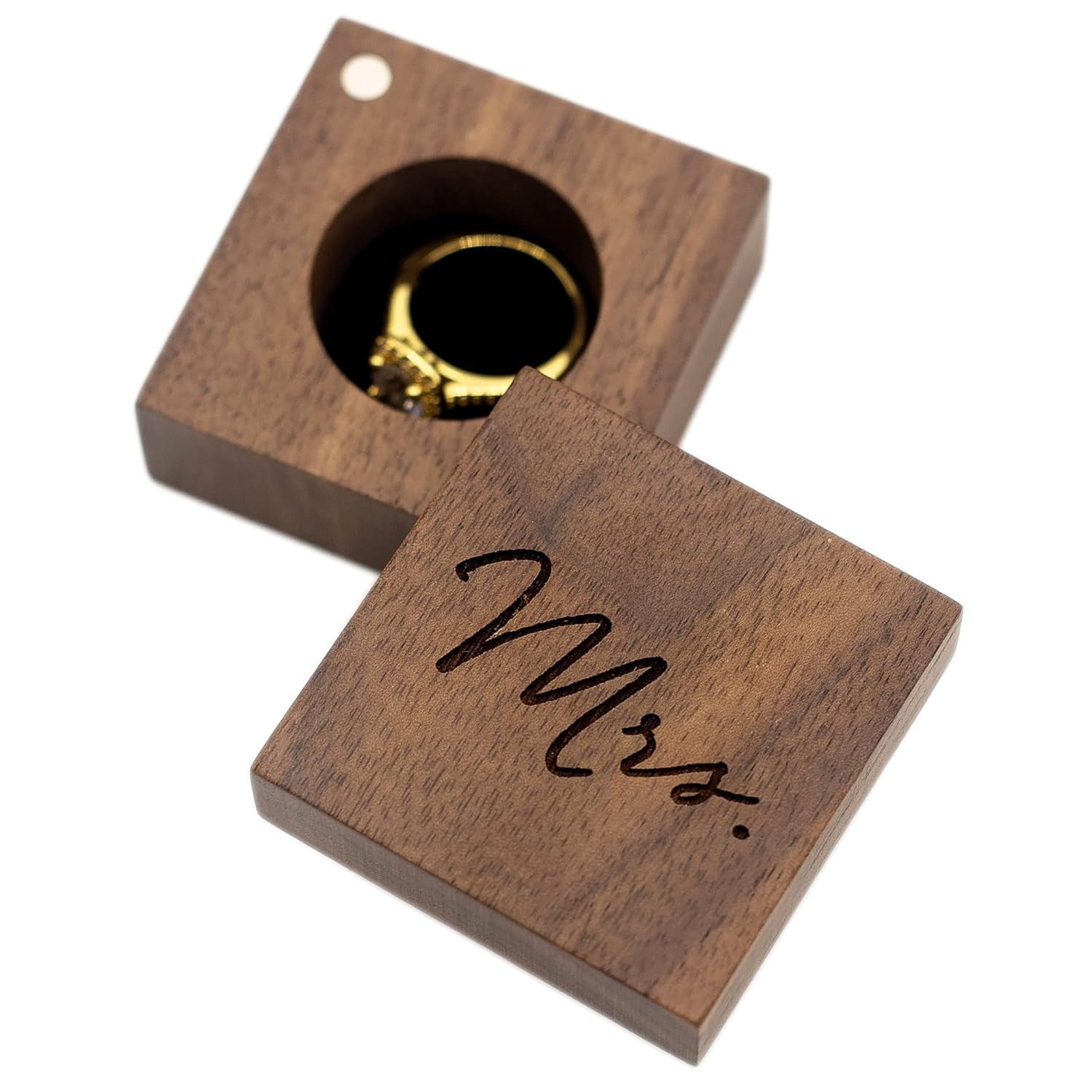 MUUJEE Mrs Ring Box - Engraved Wooden Ring Box for Wedding Ceremony ...