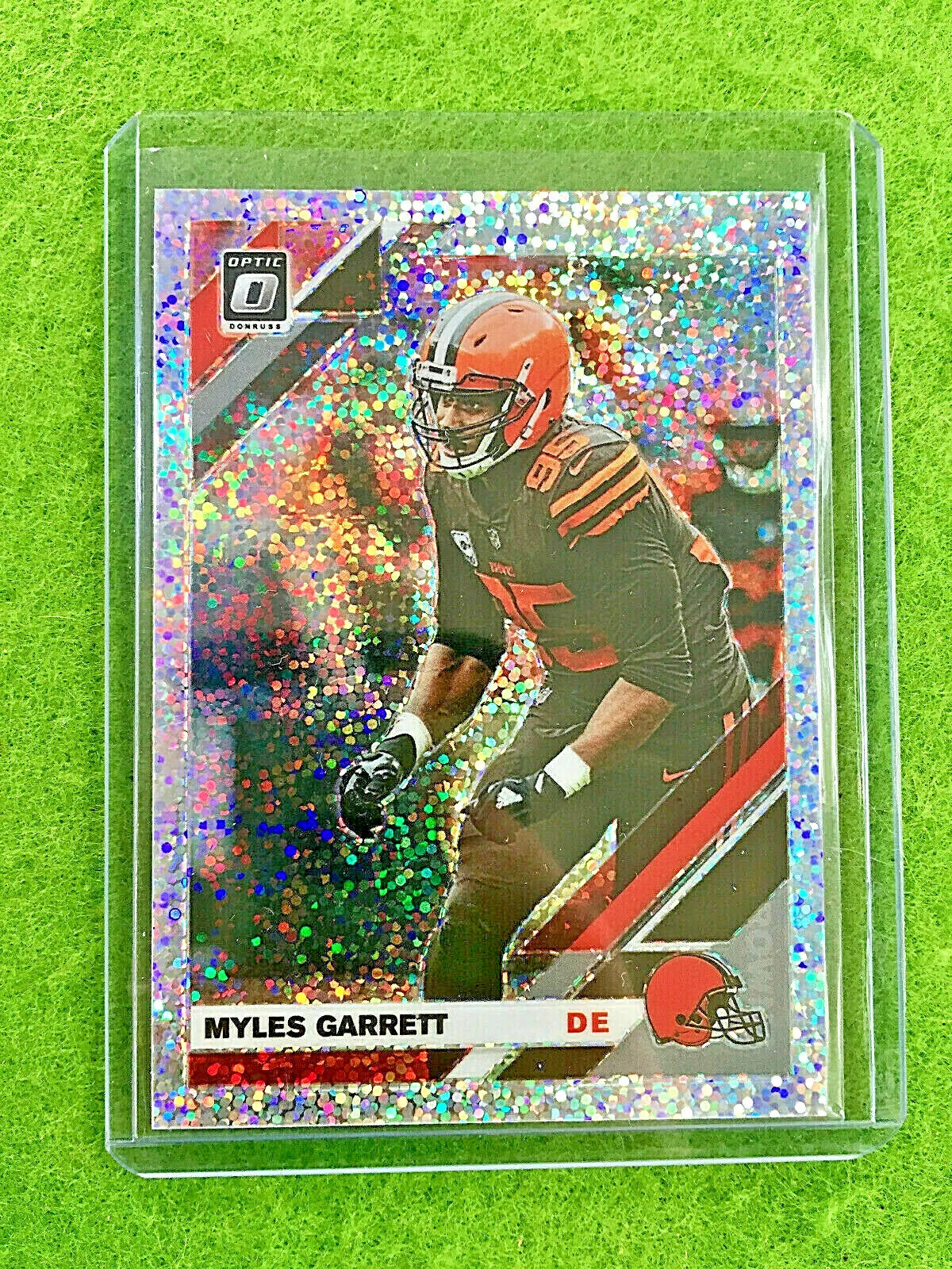 MYLES GARRETT WHITE SPARKLE PRIZM /20 SP CARD JERSEY #95 BROWNS - 2019 Optic SSP - Walmart.com