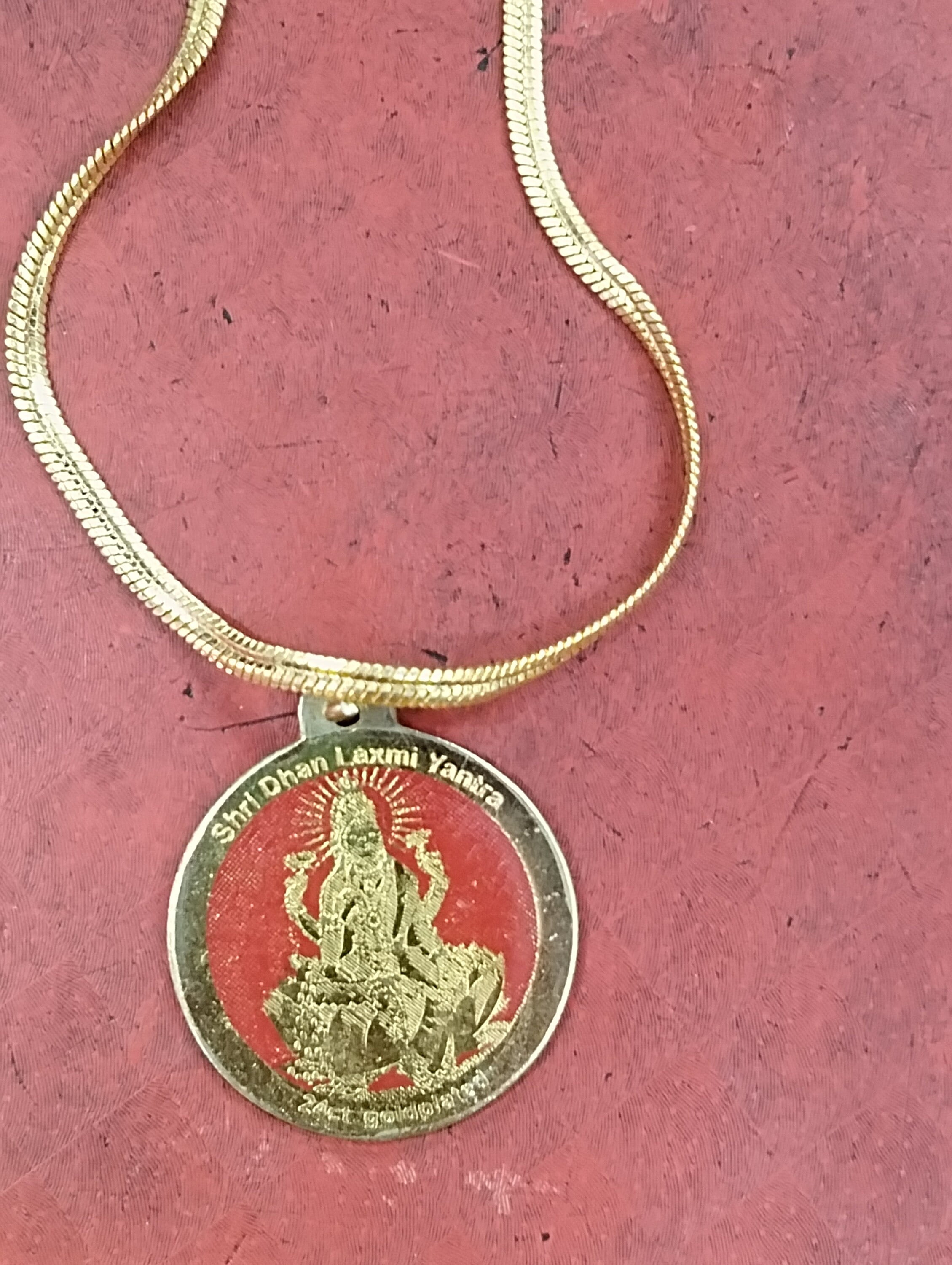 Maa Lakshmi Reversible Hindu God and Lakshmi Yantra Kawach Pendant ...