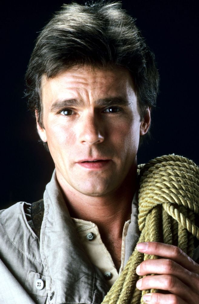 Macgyver, Richard Dean Anderson, 1985-92. Paramount Television ...