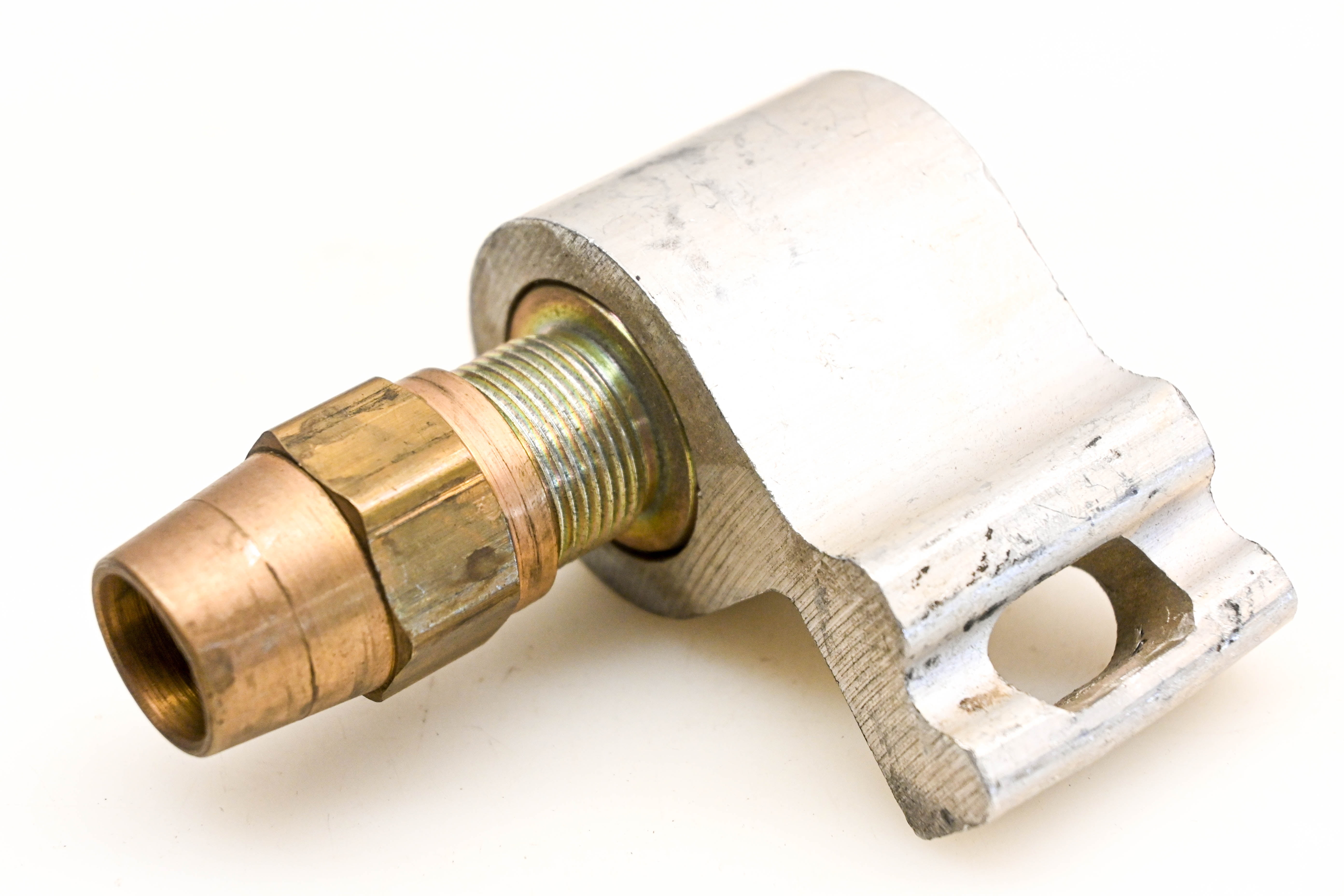 Mack 20QK2213P5 Manifold Valve Adapter NOS - Walmart.com