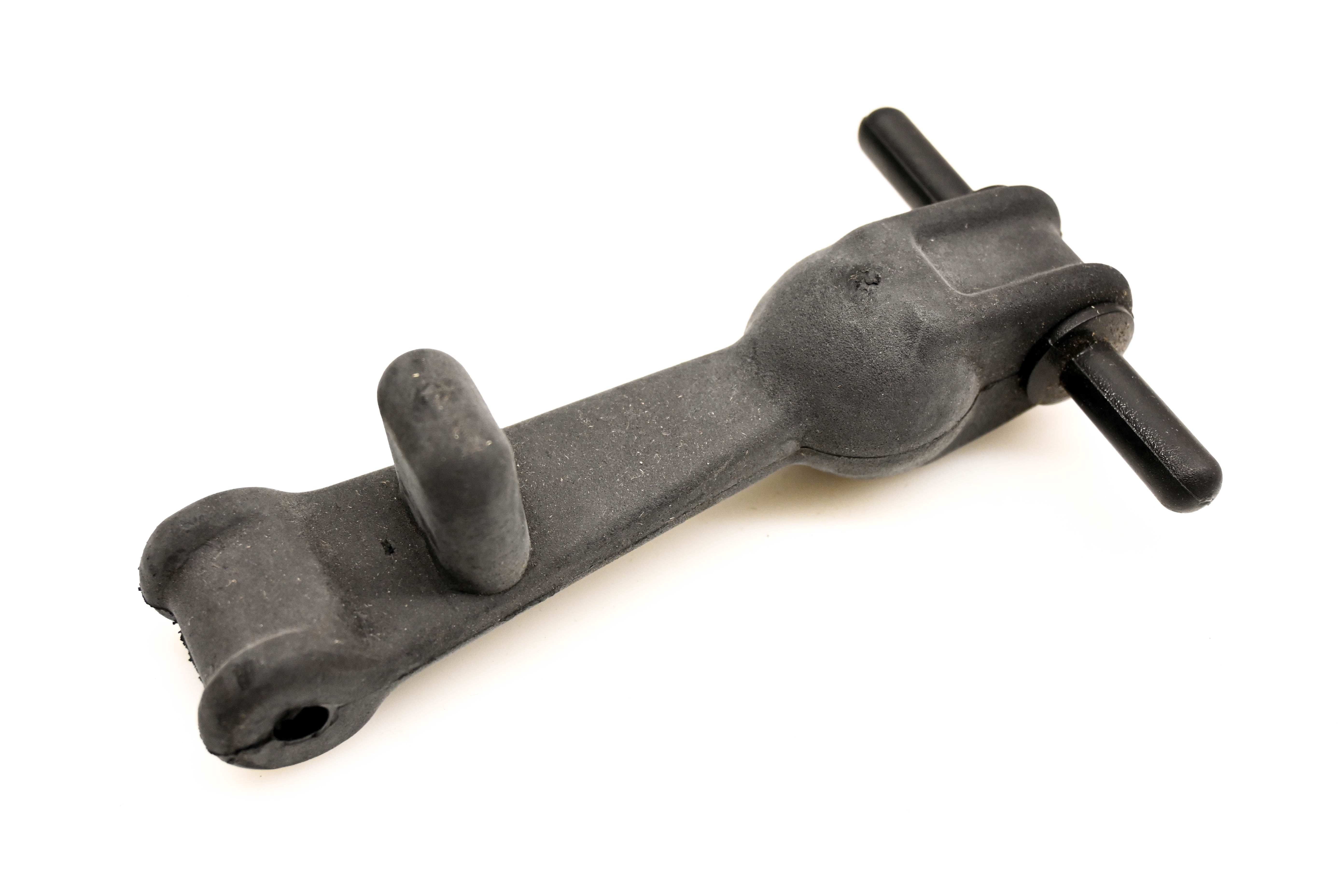 Mack 3QM214 Rubber Hold Down Latch NOS - Walmart.com