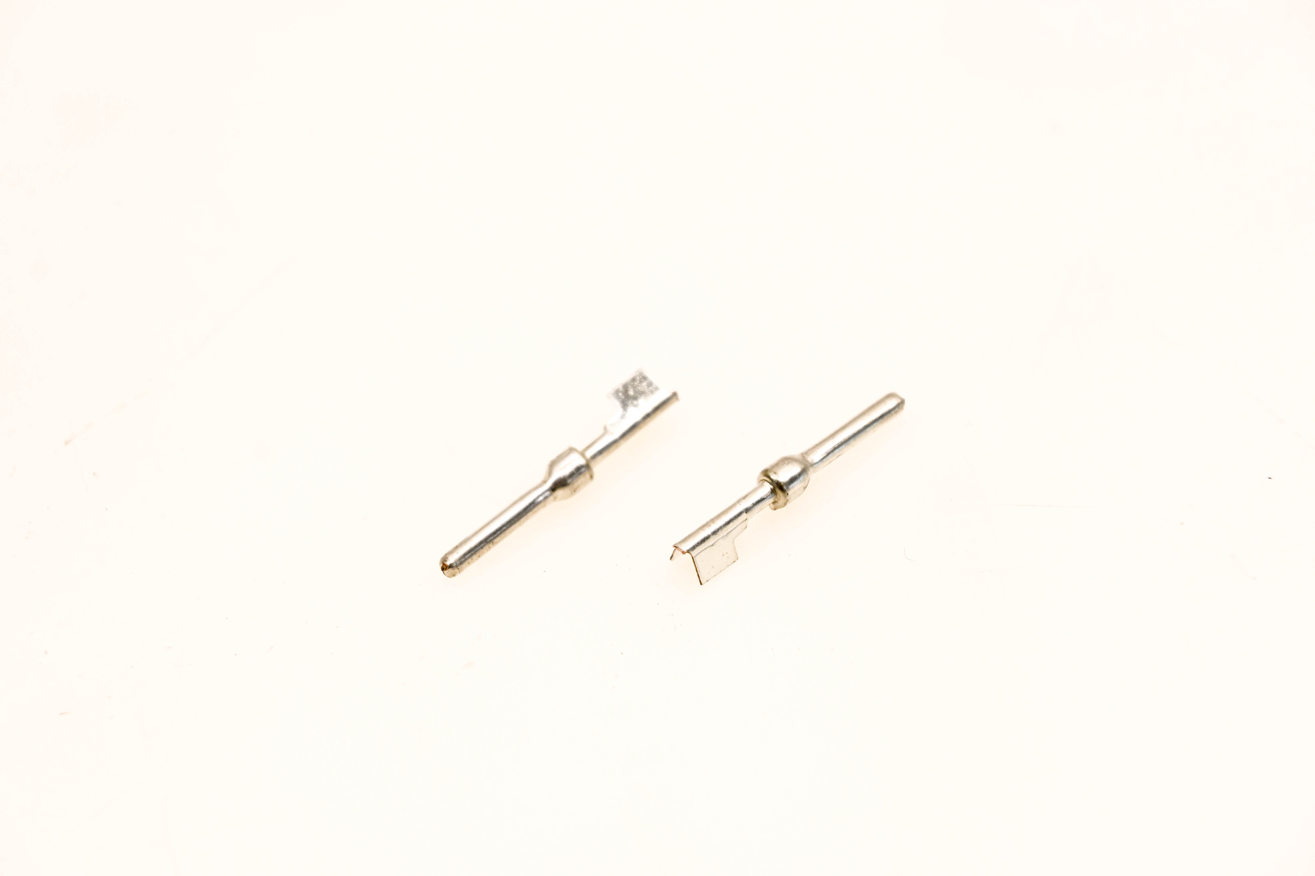 Mack 4103-5000922181, 5000922181 Terminal Connector Pins Qty 2 NOS ...