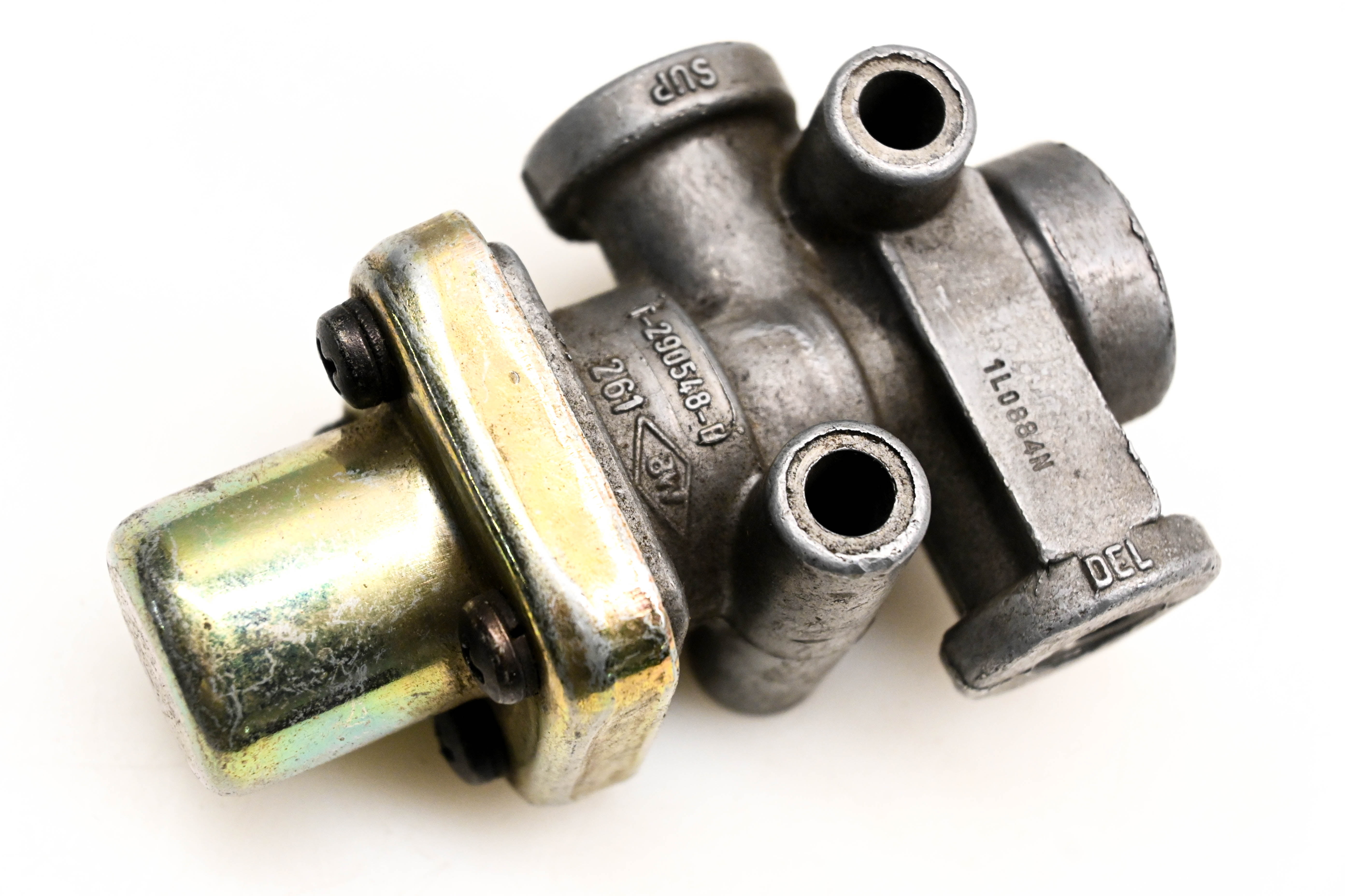 Mack 745-102690, 745102690, T-290548-B Bendix PR-4 Valve - Walmart.com