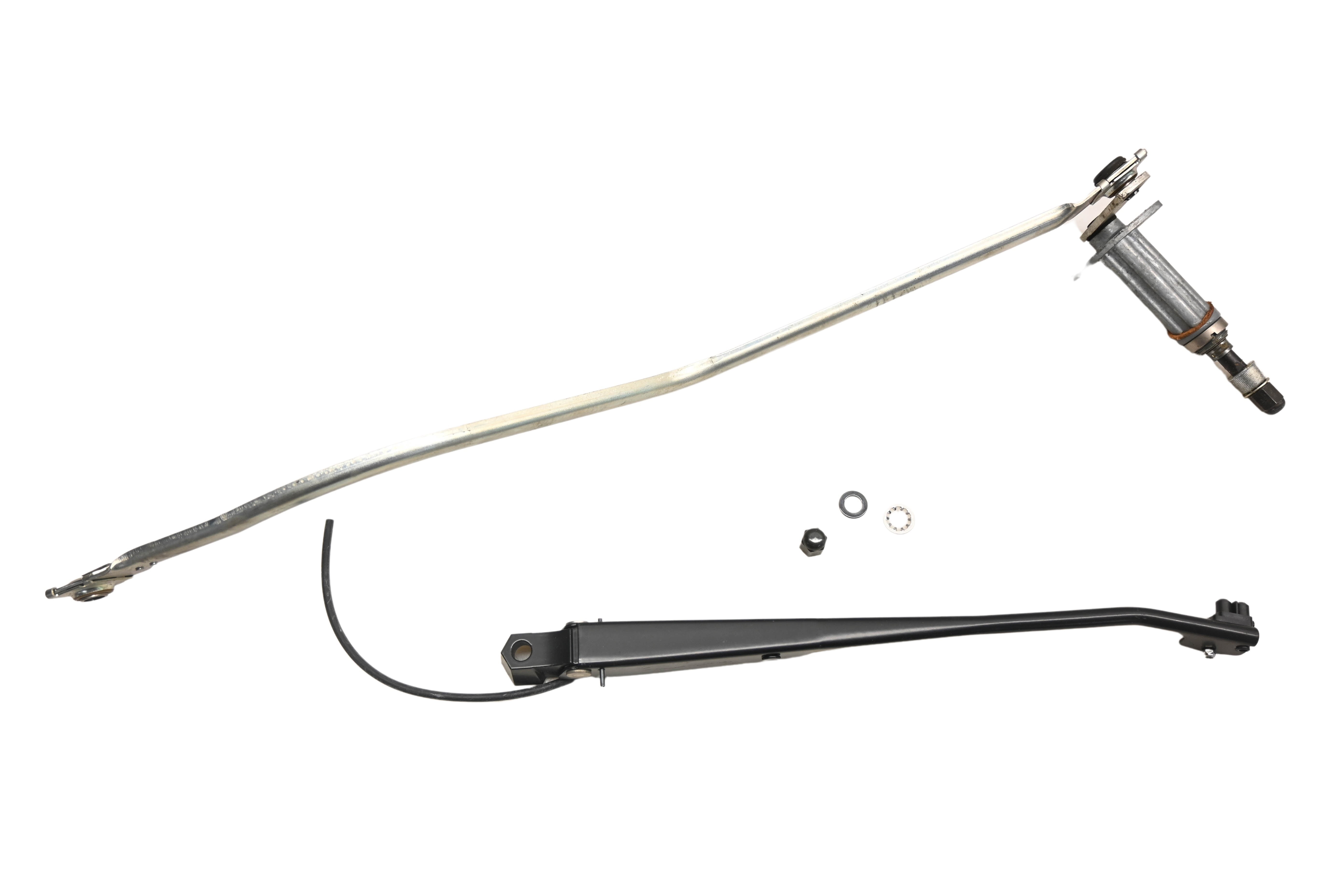 Mack 7623-8914282NS, 25043873 Righthand Wiper Pivot Arm Kit NOS ...