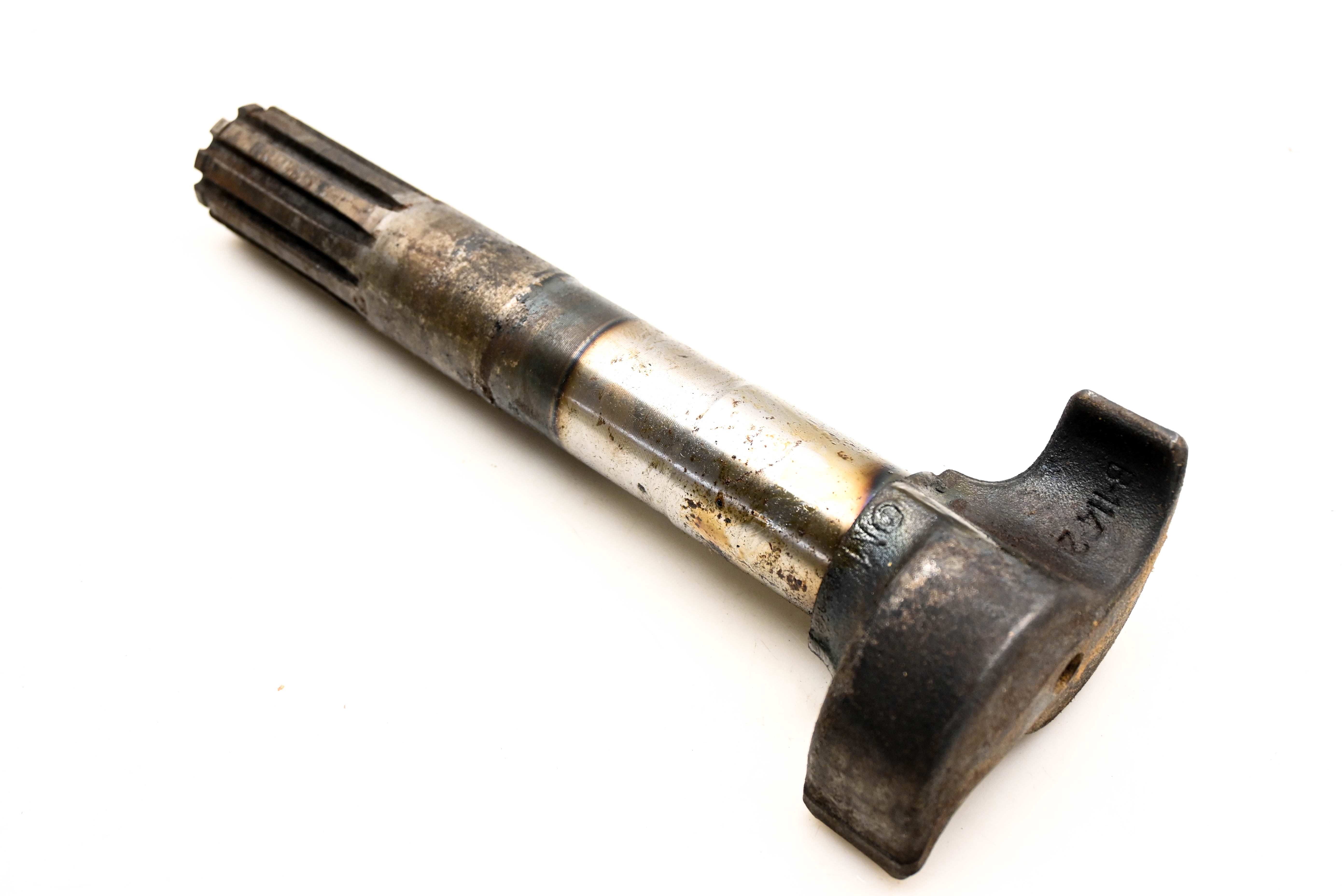 Mack 8235-R607091 Camshaft - Walmart.com