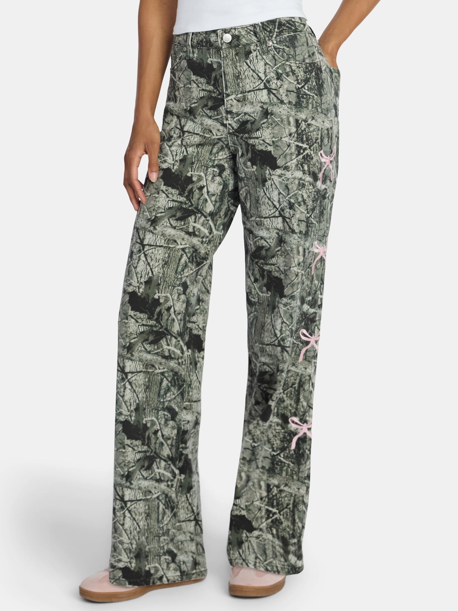 Madden NYC Women's Mid-Rise Embroidered Jean, Sizes 00-18 - Walmart.com