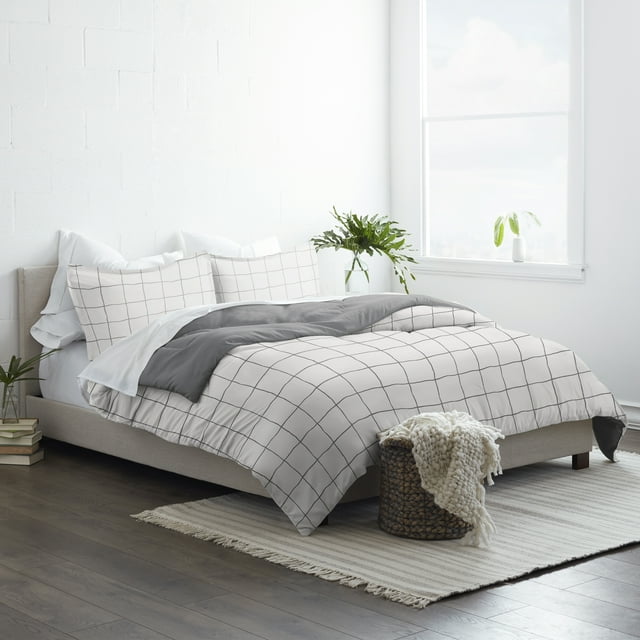 Made Supply Co 3 Piece Hypoallergenic Oversized Grid Print Comforter