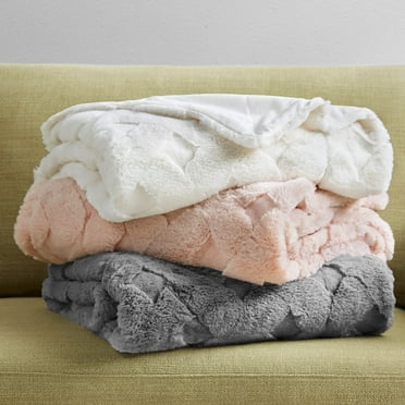 Mainstays Giant Oversized Plush Throw, 60" x 72", Black Buffalo Plaid ...