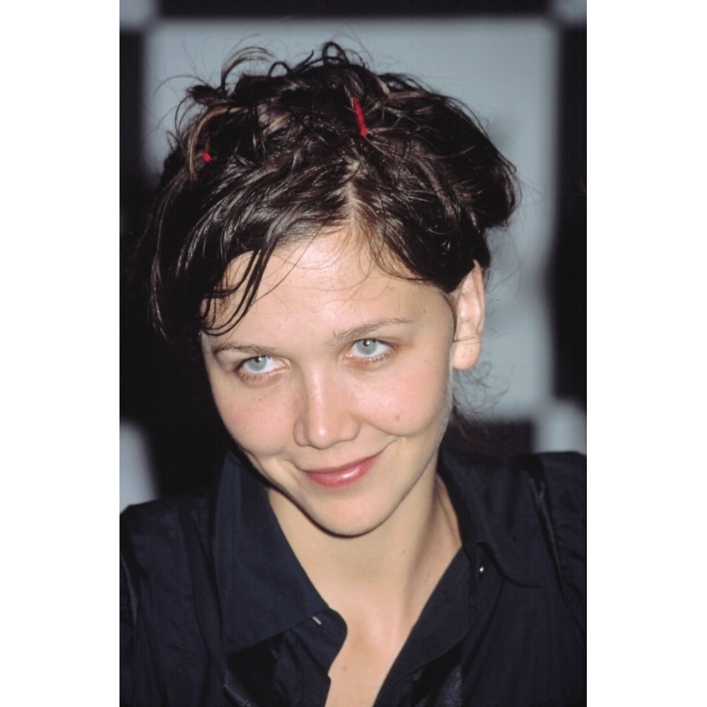 Maggie Gyllenhaal At Opening Of New York Film Festival, Ny 9272002, By ...