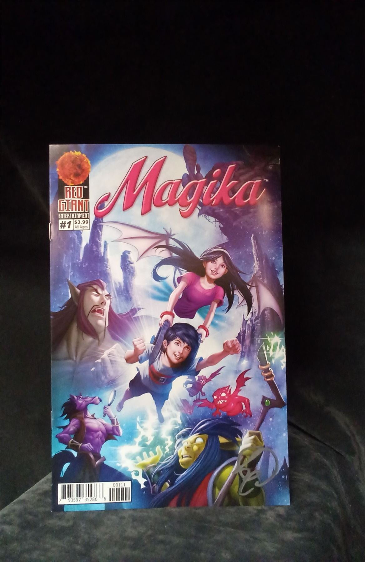 Pre-Owned Magika #1 signed by Benny Powell 2020 Comic Book Red Giant ...