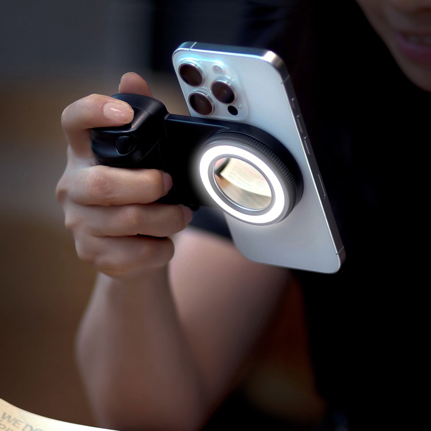 Magnetic Selfie Light, Rechargeable LED Fill Light , Bluetooth Remote ...