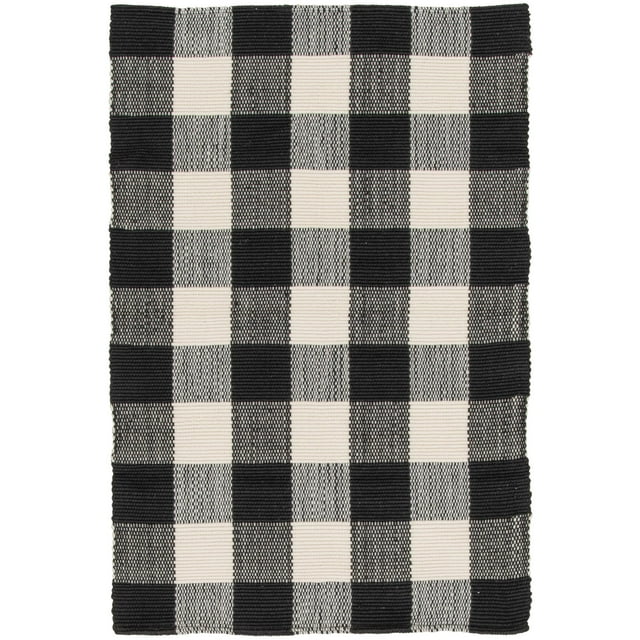Mainstays 24" x 36" Black & White Outdoor Layering Rug - Walmart.com
