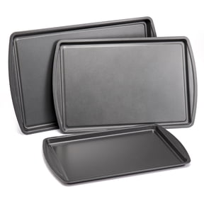 Shop Wide Selection of Baking Trays and Bakeware for Home Use