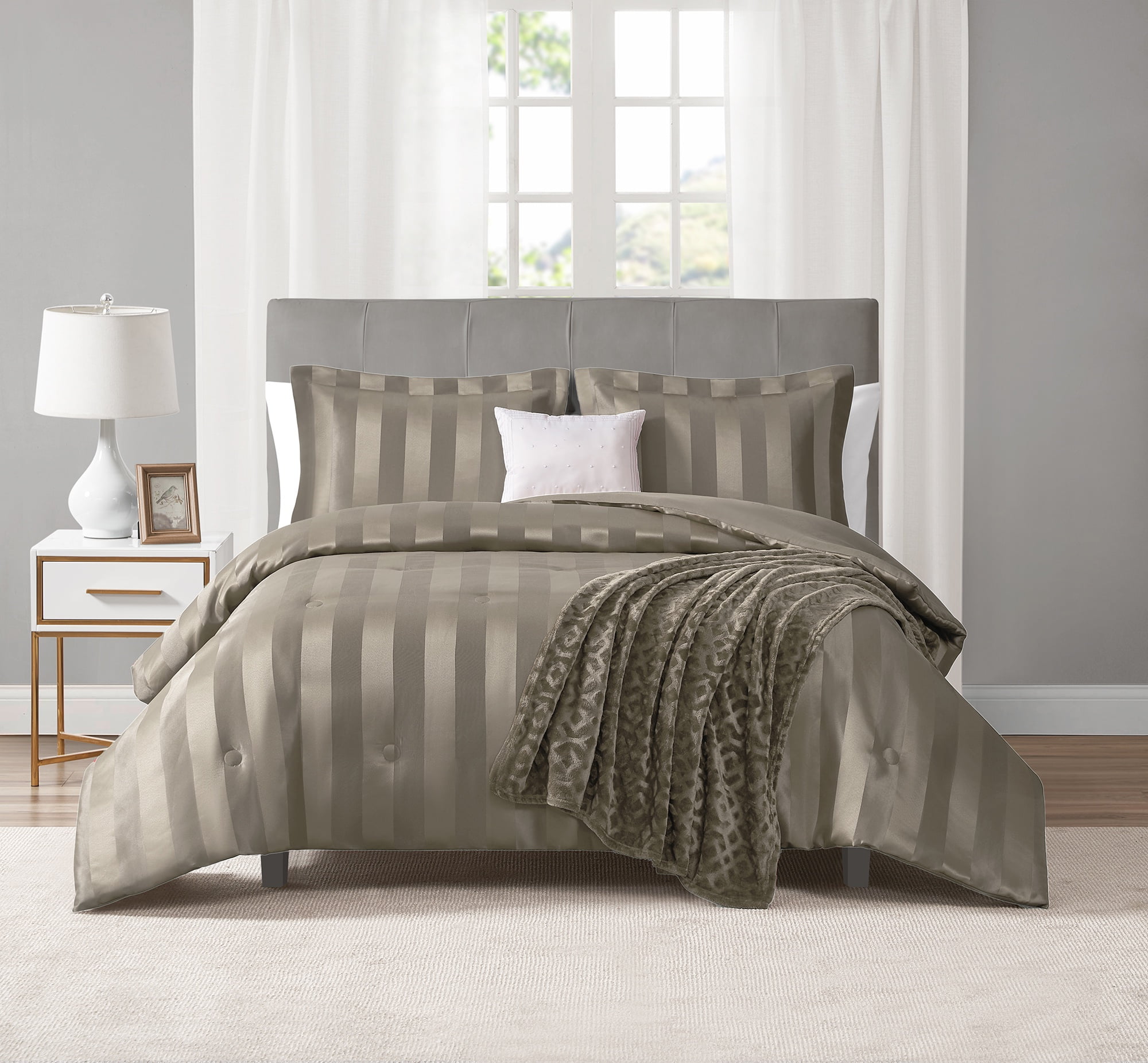 Mainstays 5-Piece Champagne Damask Stripe Comforter Set, Full/Queen ...