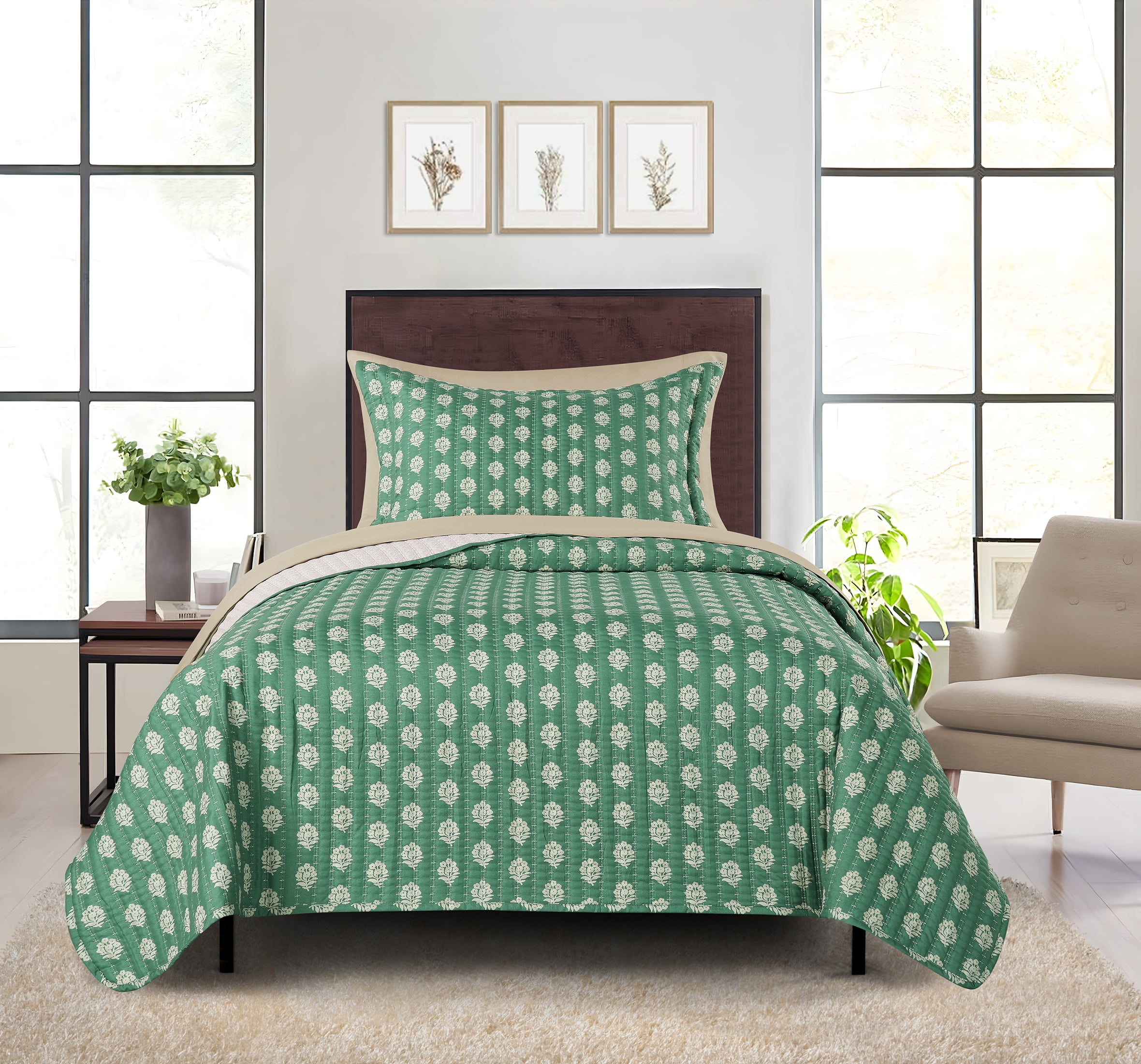 Mainstays 5 Piece Green Floral Reversible Quilt Set with Beige Sheets ...