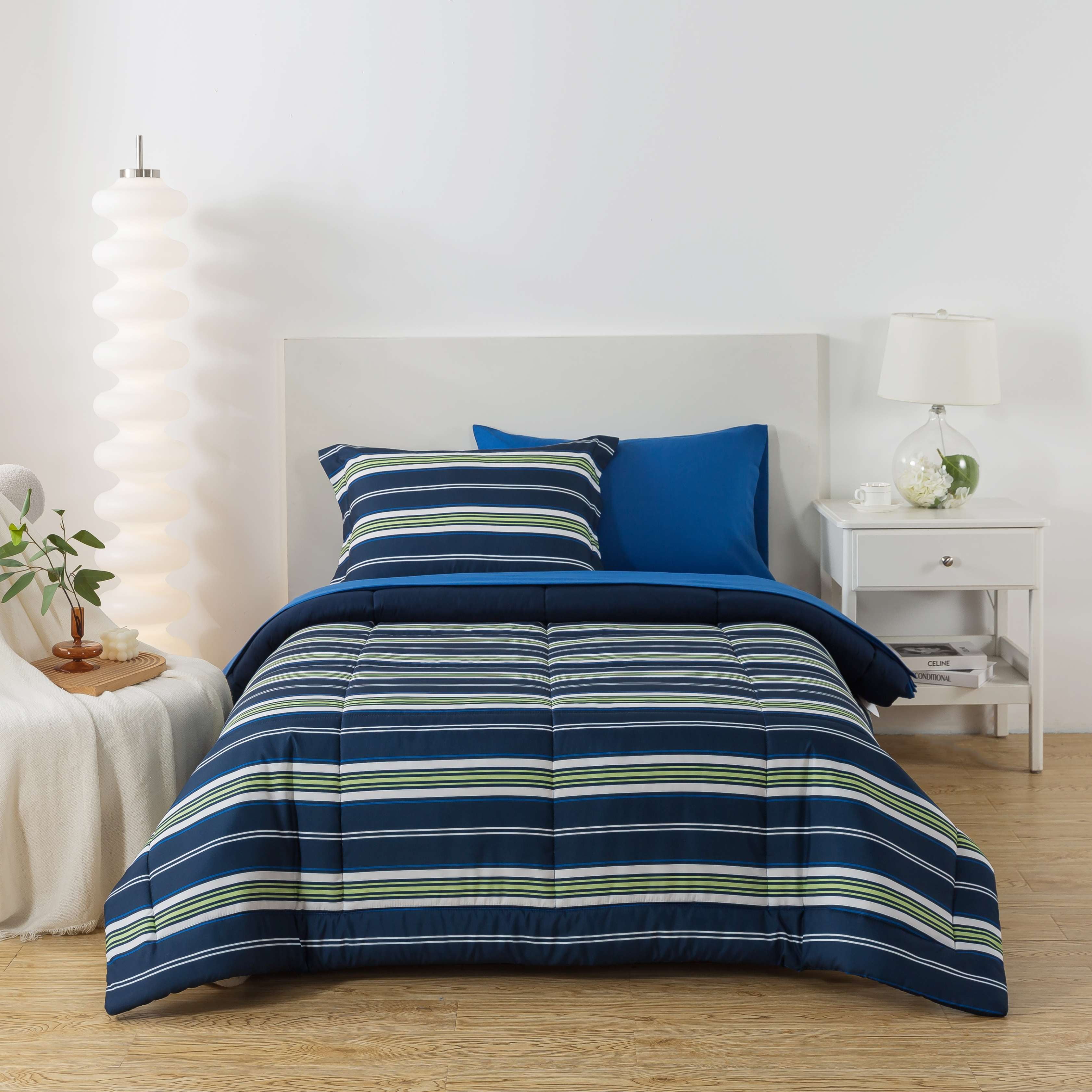 Mainstays 5-Piece Reversible Bed in a Bag with Laundry Tote, Blue ...