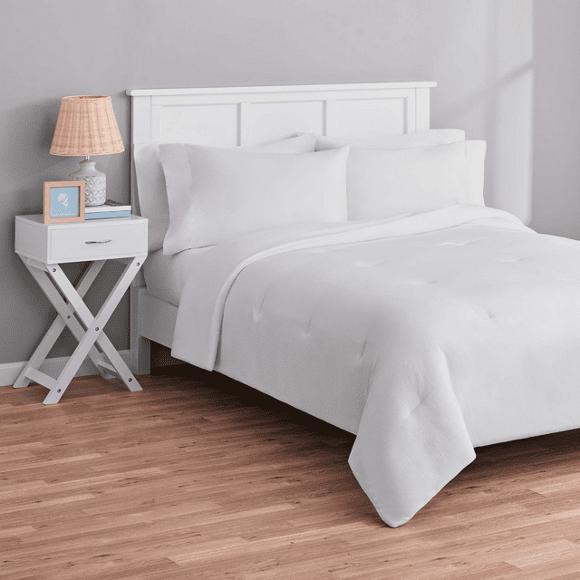 Mainstays Artic White Comforter, Queen - Walmart.com