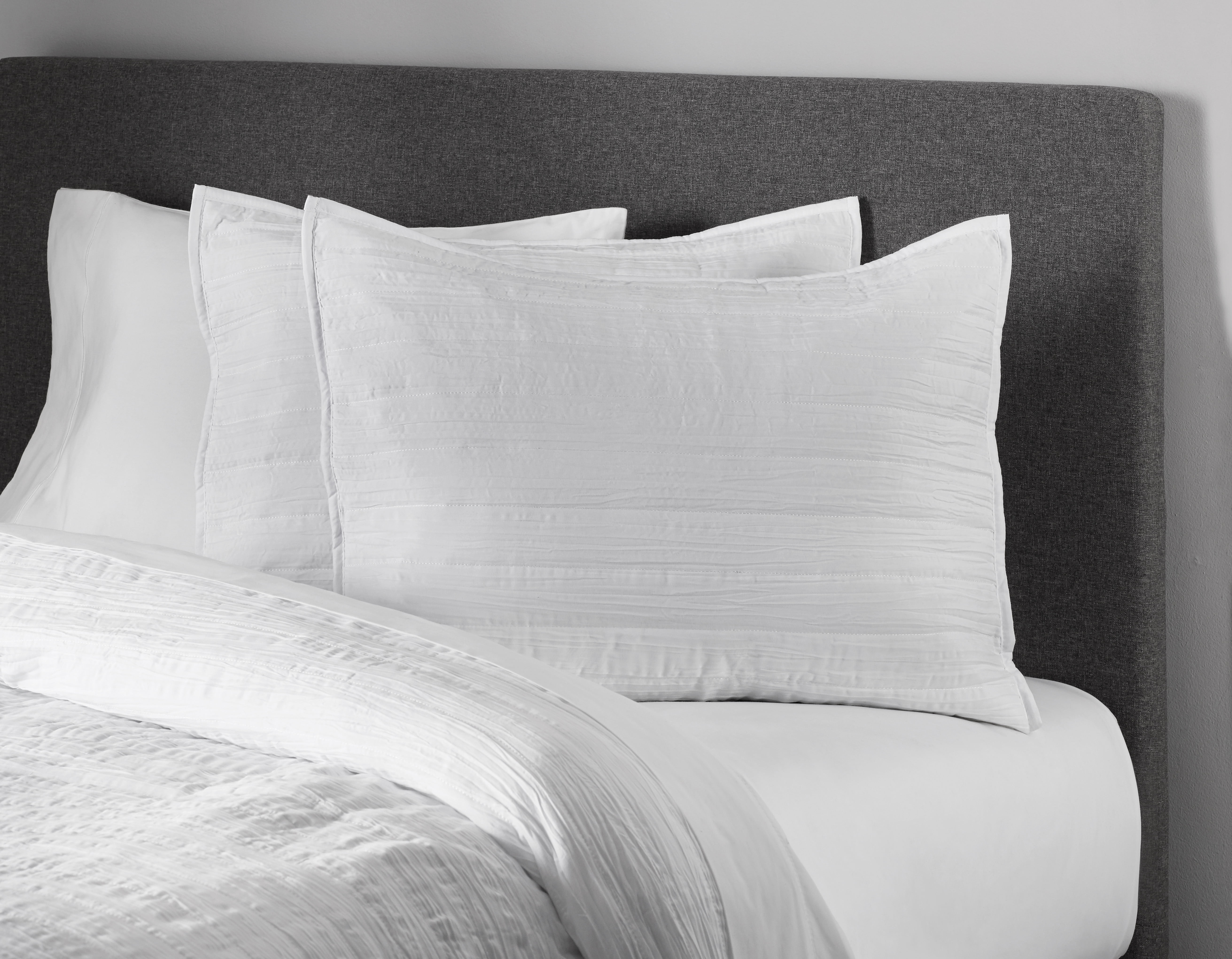 Mainstays Crushed Modern White Textured Woven Sham, Standard (1 Count ...