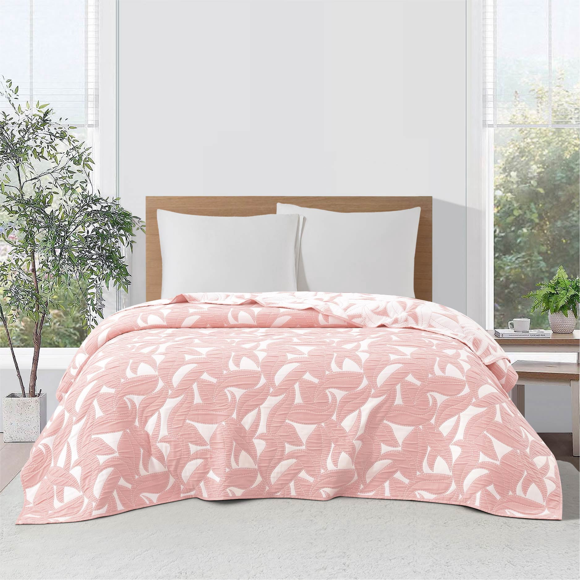 Mainstays Iris Leaf Stitched Quilt, King, Blush Pink, Reversible ...
